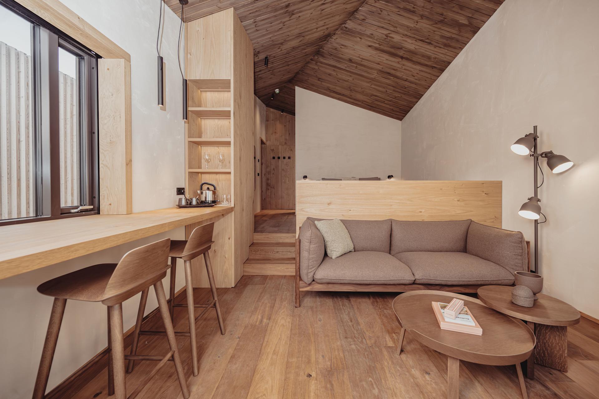 Extreme Paradise in Iceland | Highland Base Kerlingarfjöll