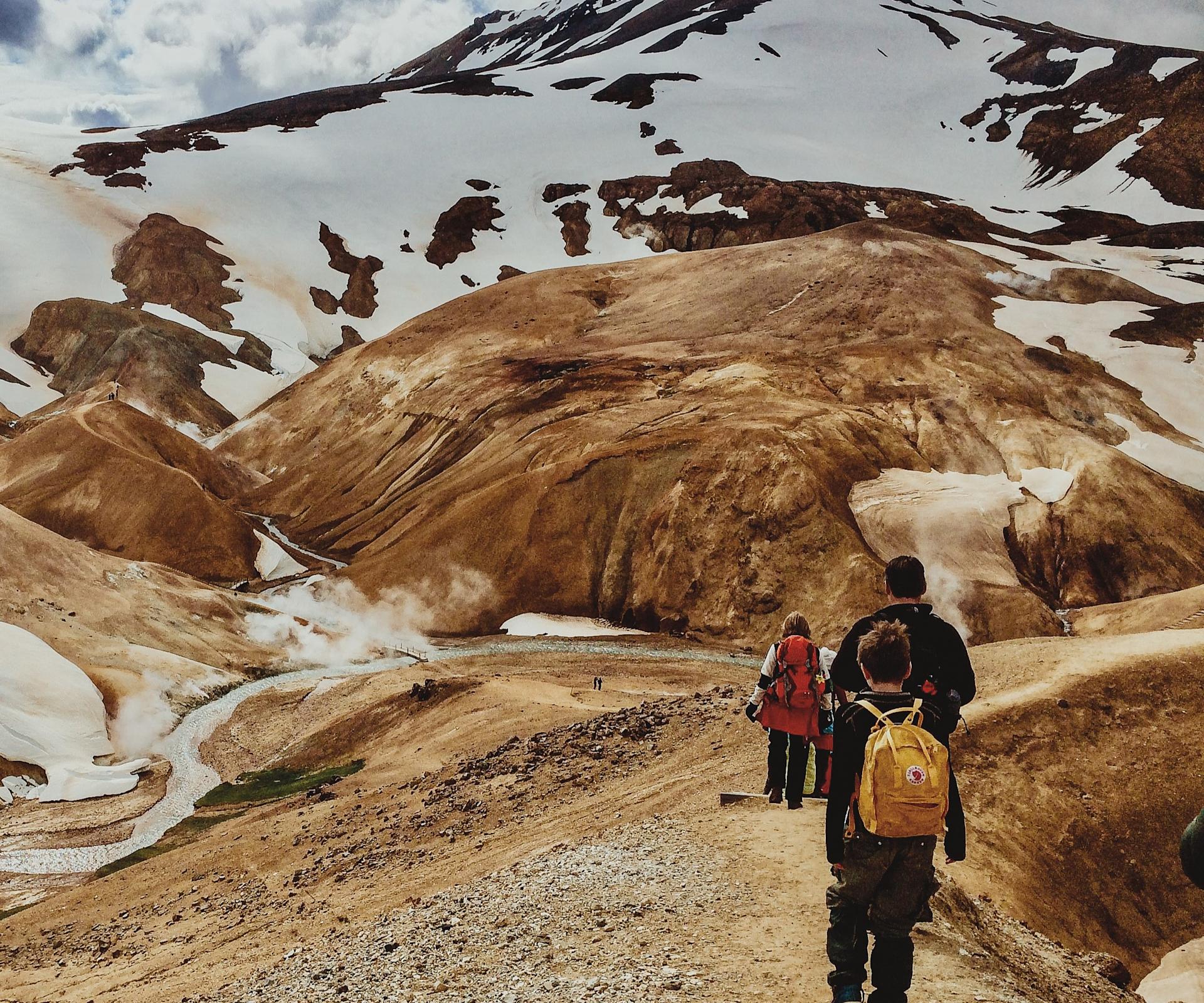 Highland Base: Your Ultimate Guide to Adventure & Comfort in Kerlingarfjöll