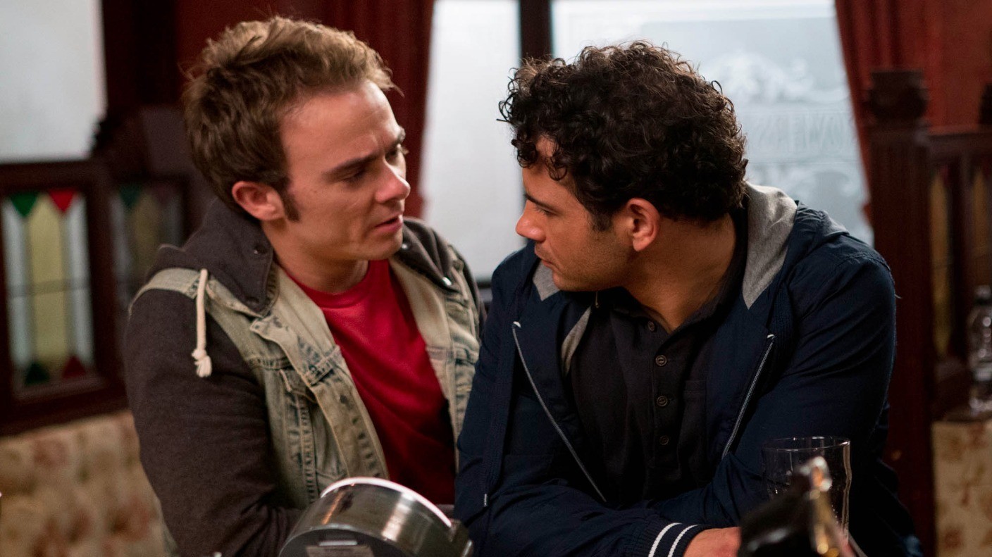 First Pics: David v Jason | Coronation Street