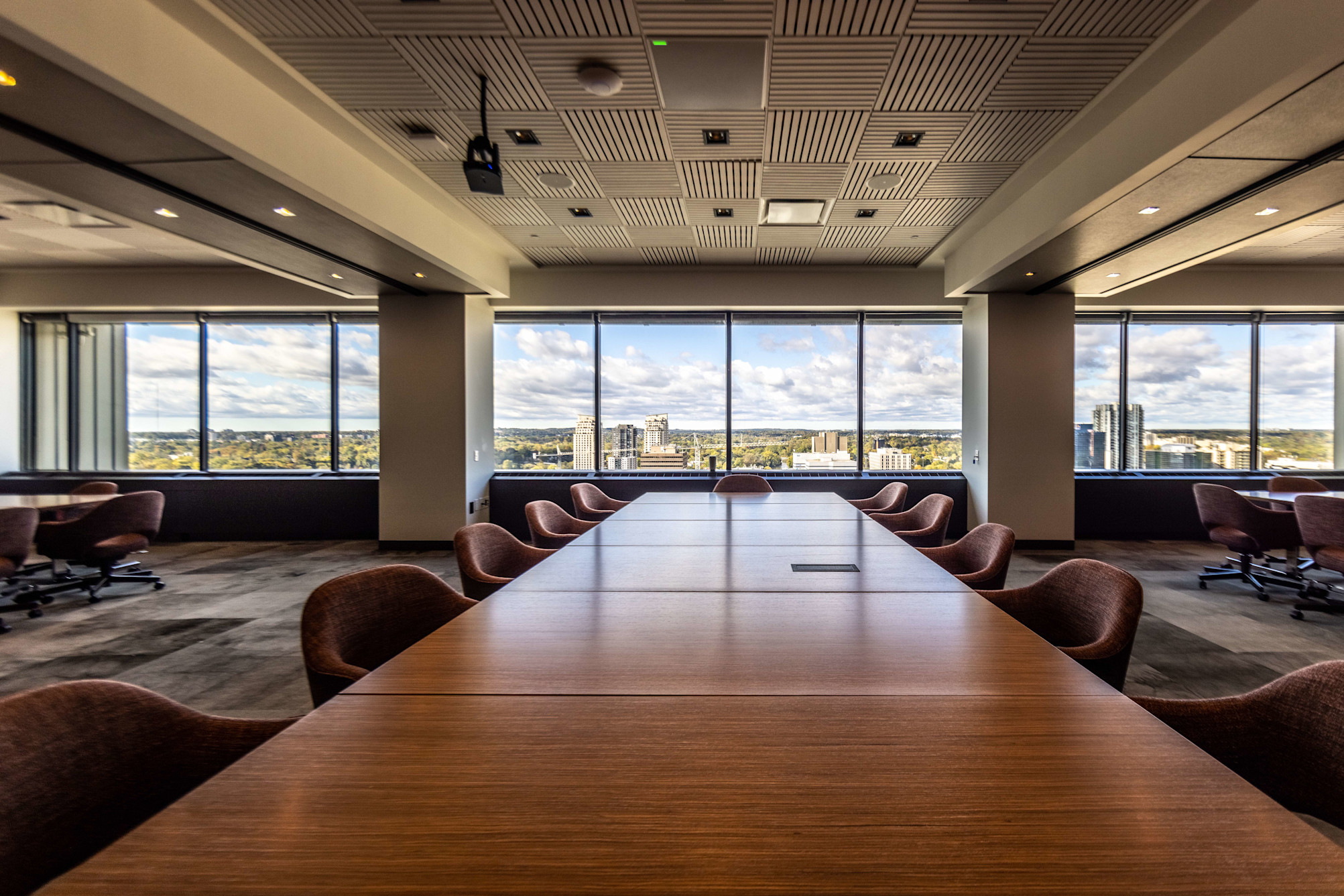 Siskinds LLP Unveils Modern Office at the London City Centre | Europro ...