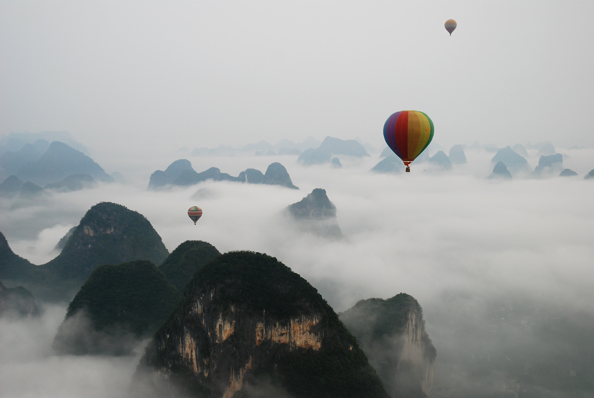 China on track despite geopolitical balloons being popped | Robeco Hong ...