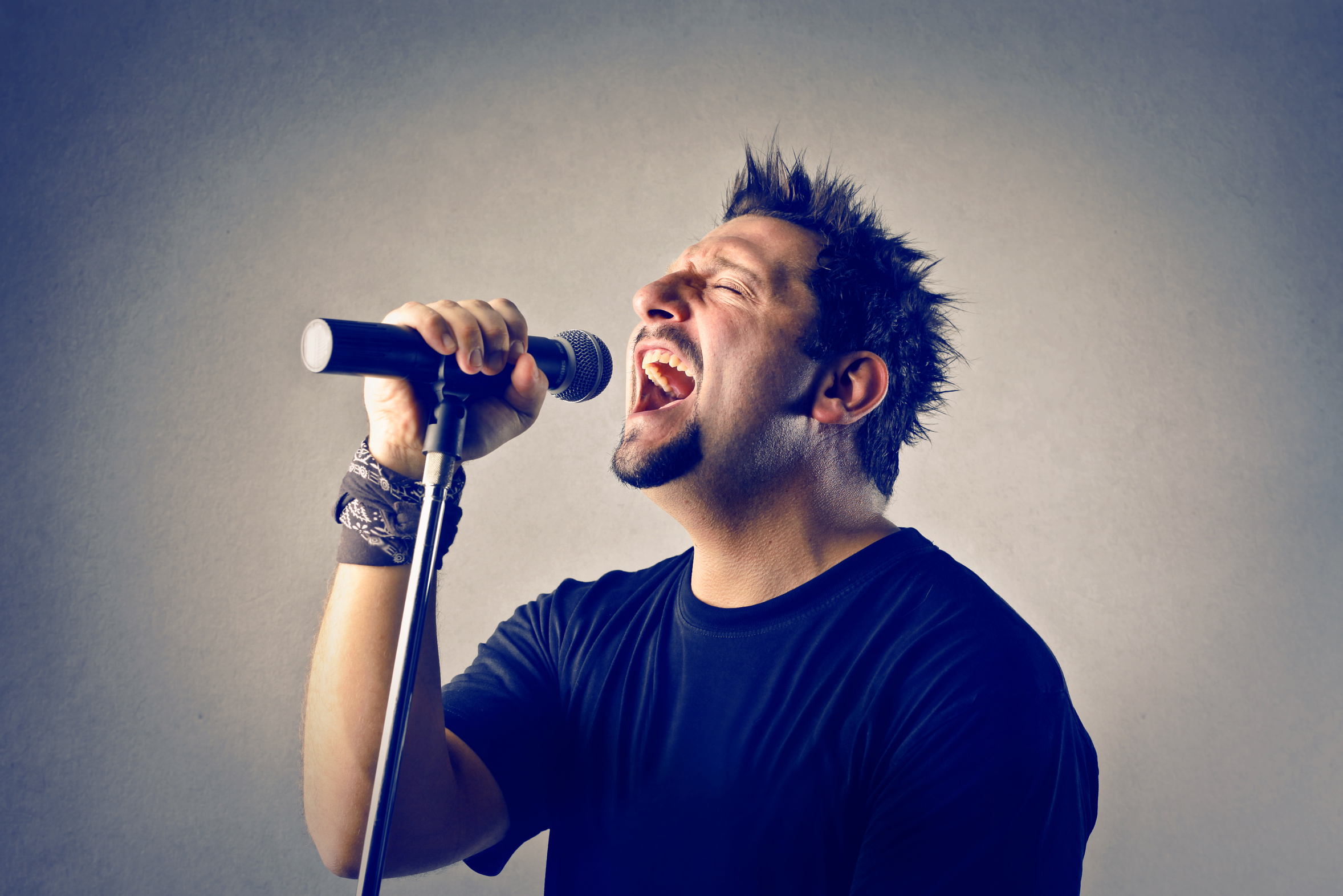 The #1 golden rule for building a powerful singing voice | Rapid Vocal ...