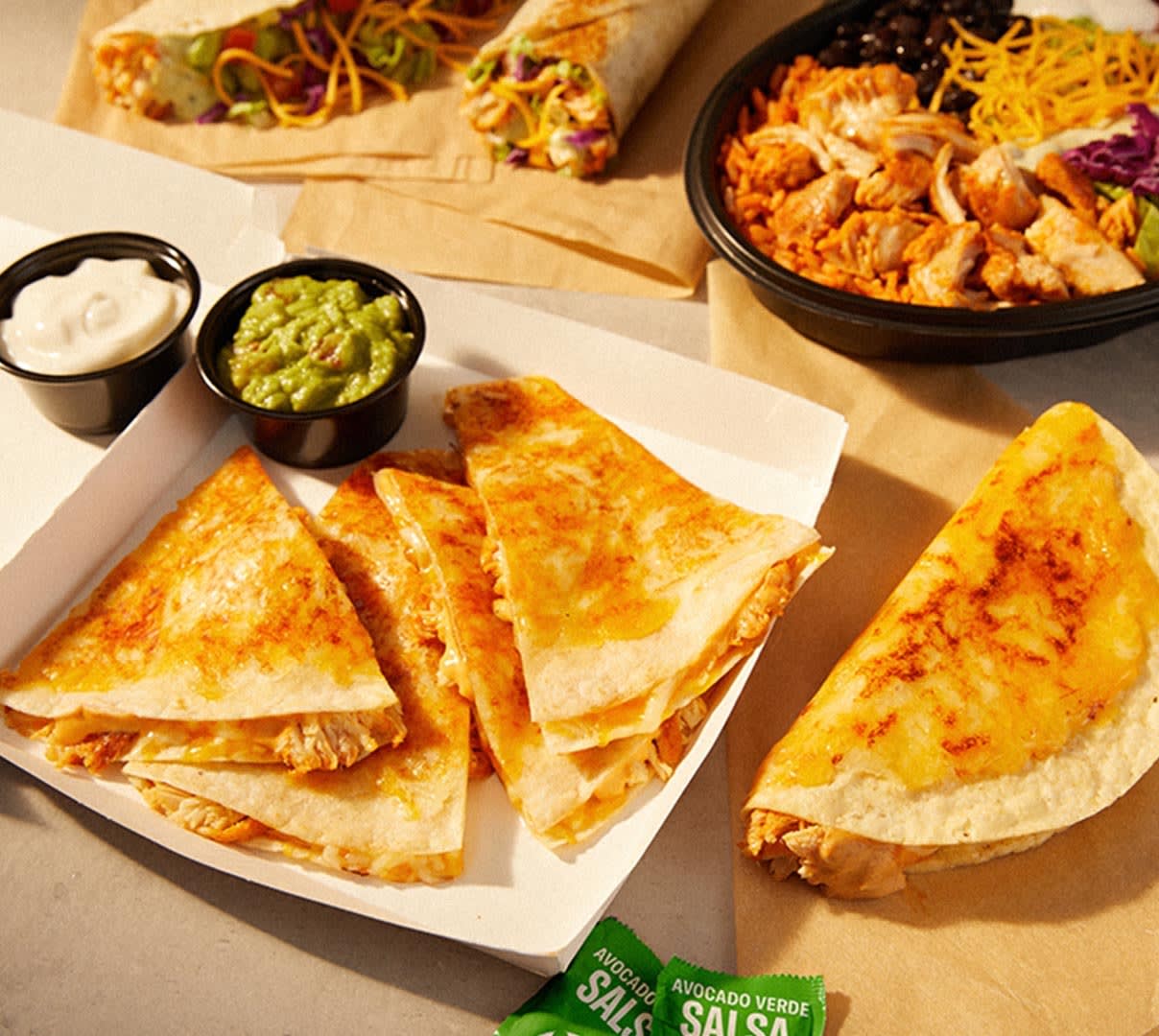 Le nouveau poulet Cantina de Taco Bell est parfait pour un dîner entre ...