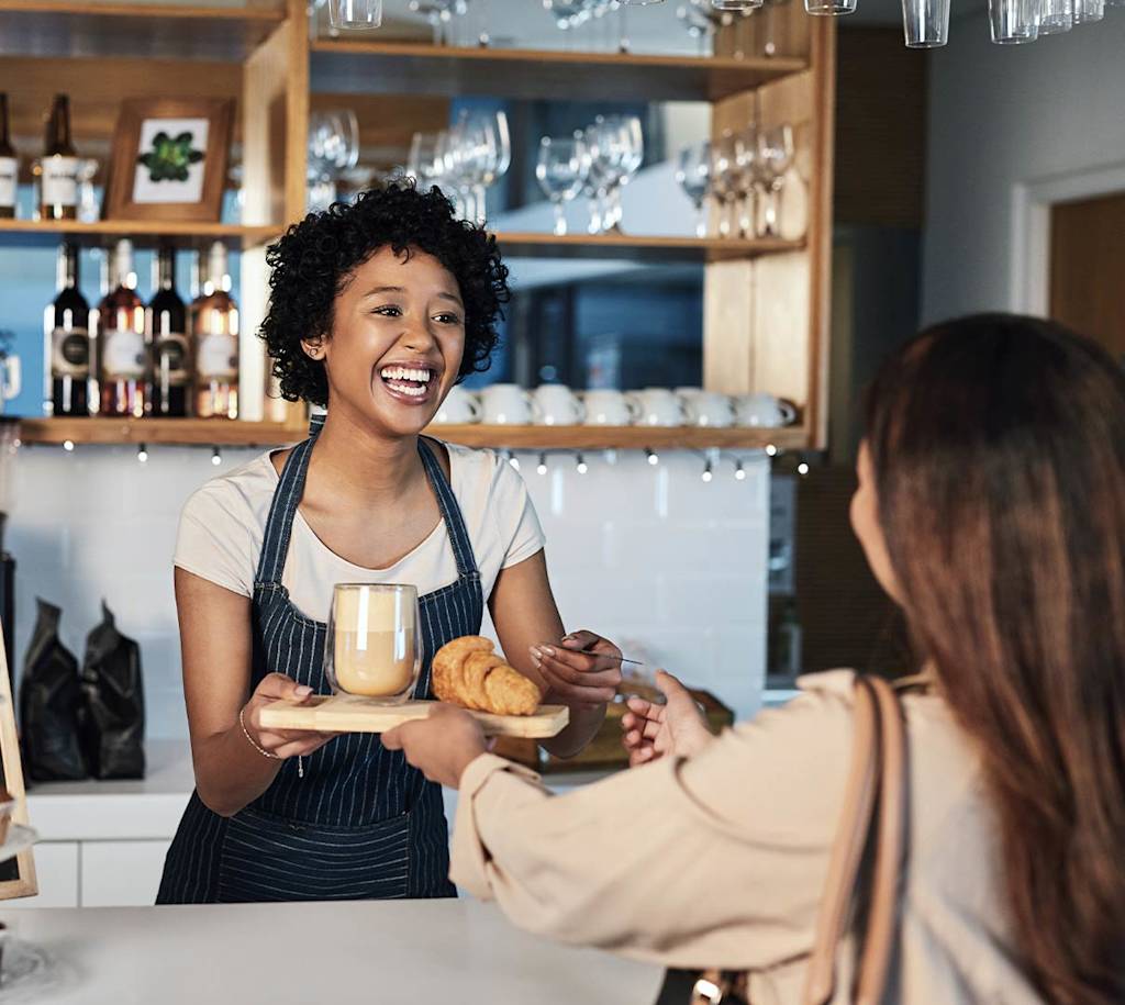 The Perfect Server Job Description: Tips for Restaurants to Hire Top Talent