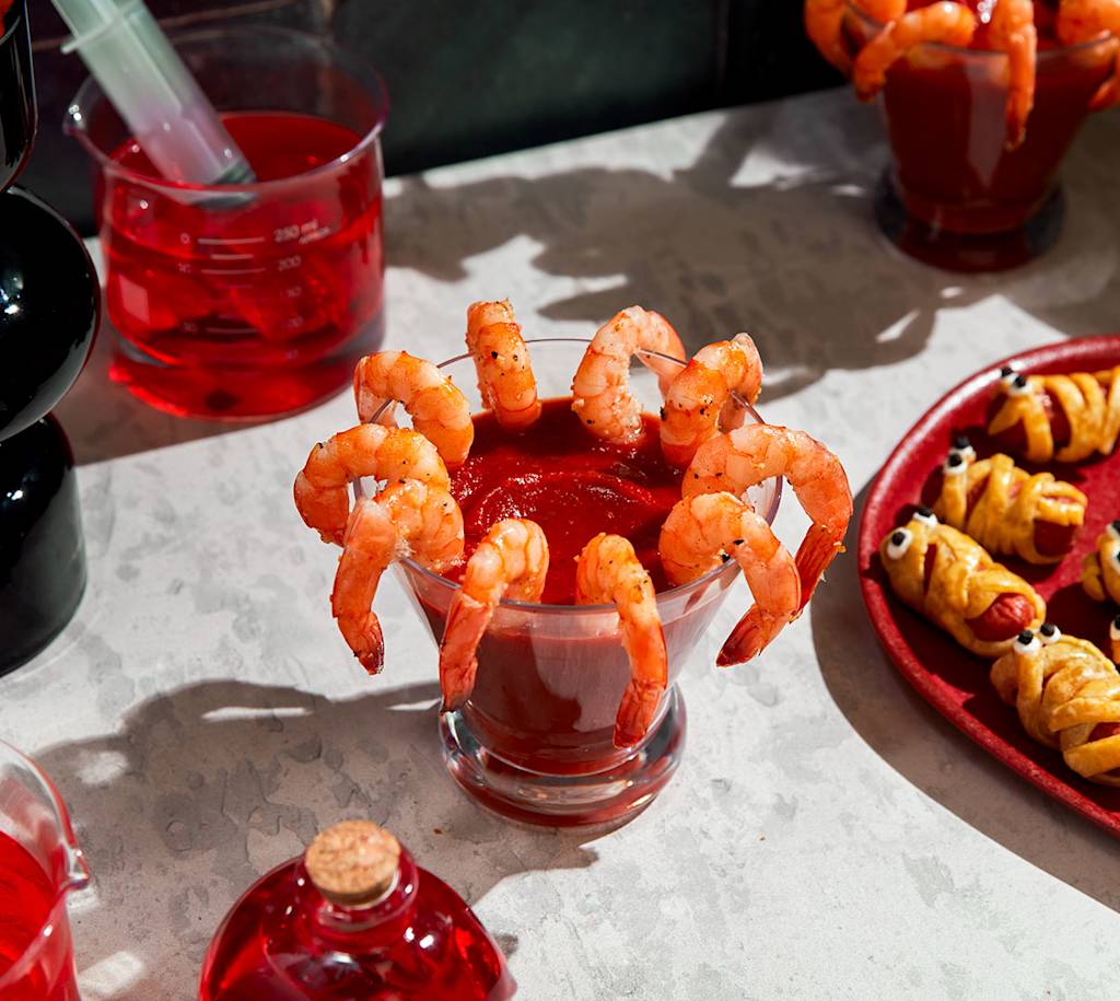 Classy-Meets-Spooky Halloween Party Food & Decor Ideas | DoorDash Blog