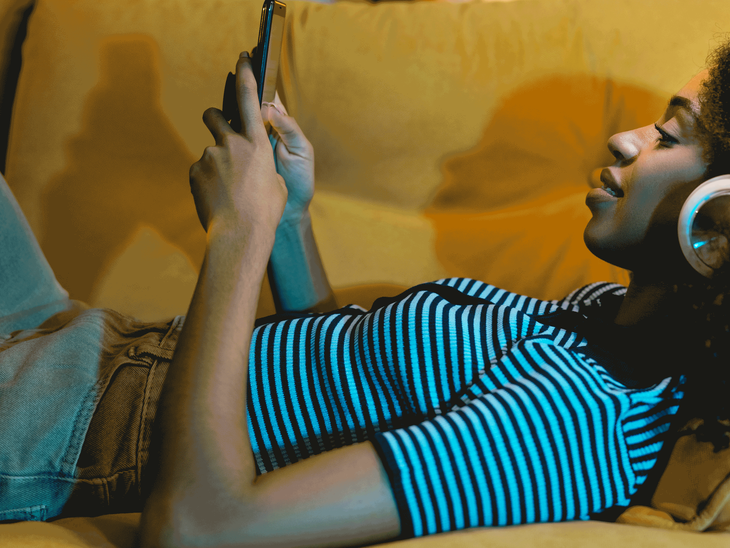 Black Girl With Hand Out Gif