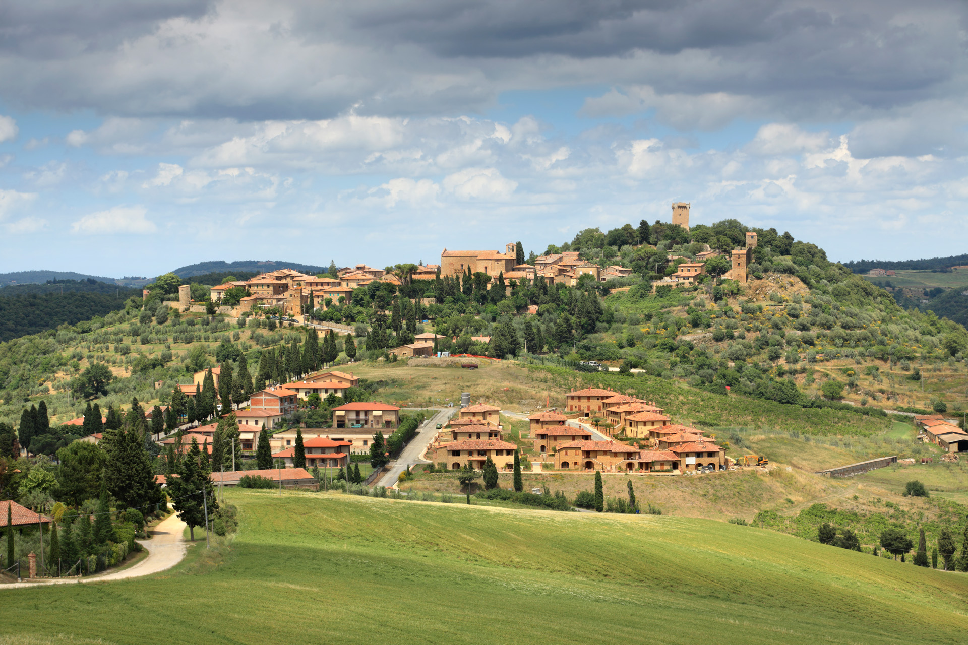 Tuscany Day Trip from Rome with Winery & Lunch | Walks Tours