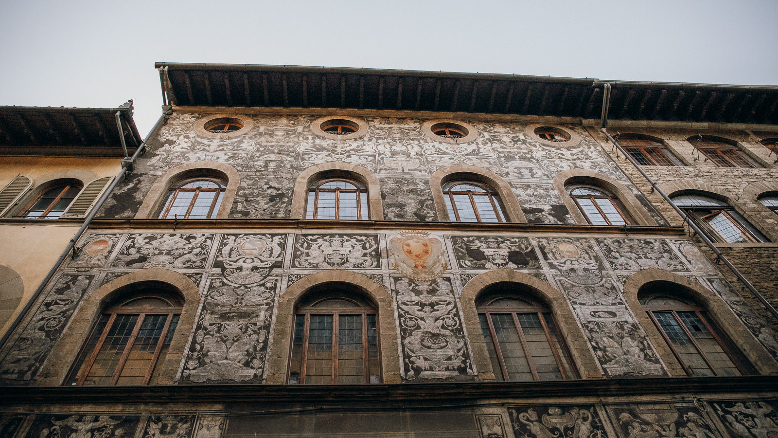 Oltrarno at Sunset: Florence Food & Wine Tour | Walks
