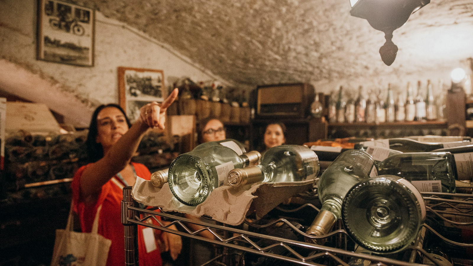 Oltrarno at Sunset: Florence Food & Wine Tour | Walks