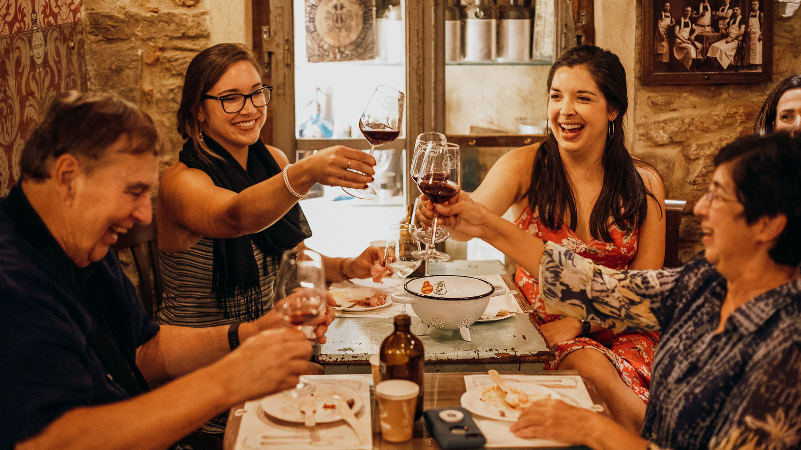 Oltrarno at Sunset: Florence Food & Wine Tour | Walks