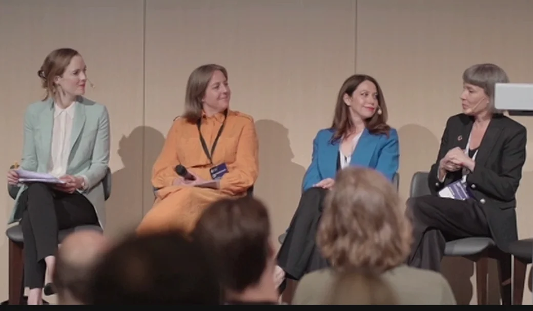 Capacitar a 1 millón de servidores públicos en IA