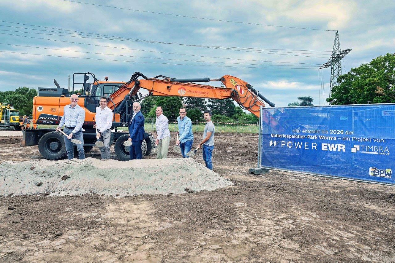 EWR, TIMBRA und W POWER: Startschuss für Batteriespeicher