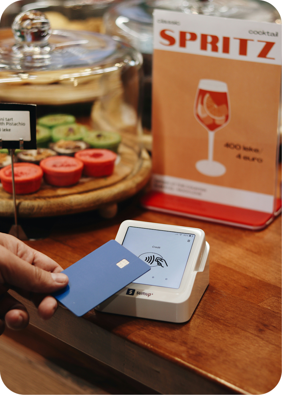 Seamless Payment Solutions For Gift, Card, And Souvenir Shops