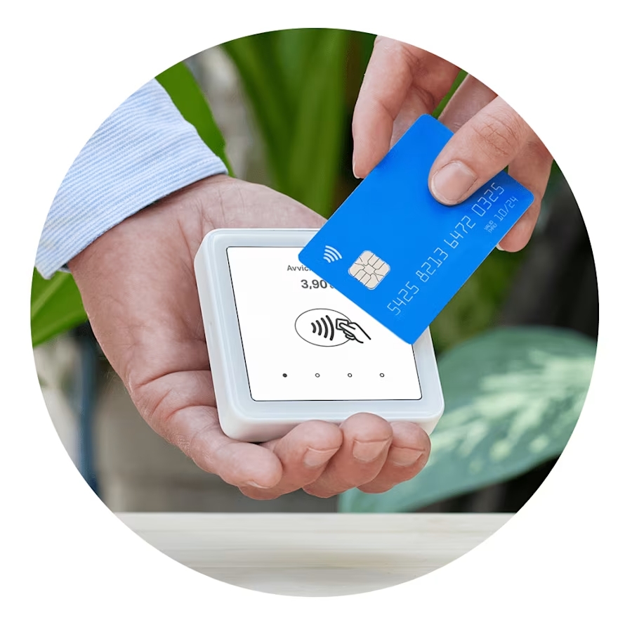 How to Use Your SumUp Solo Reader On the Go