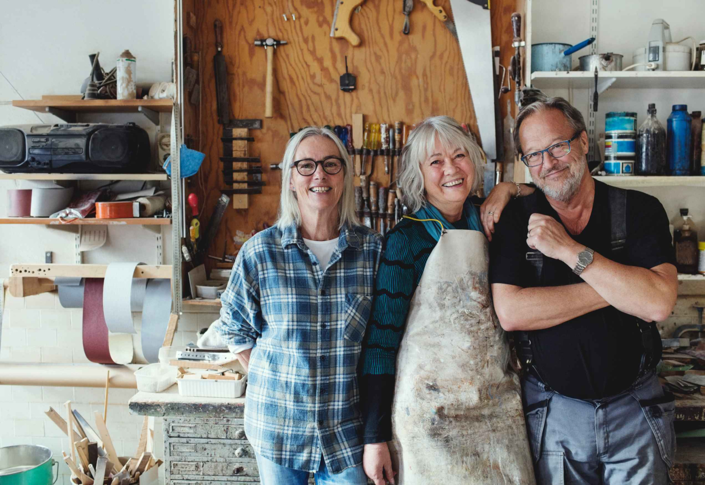 How To Create a Positive Working Environment [5 Strategies]