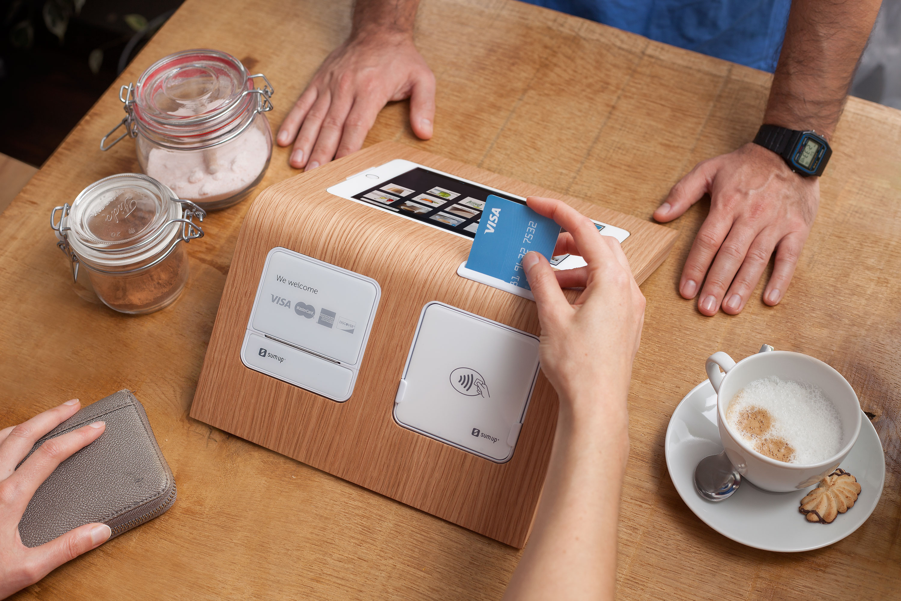 6 Cashier Training Tips for Your Business