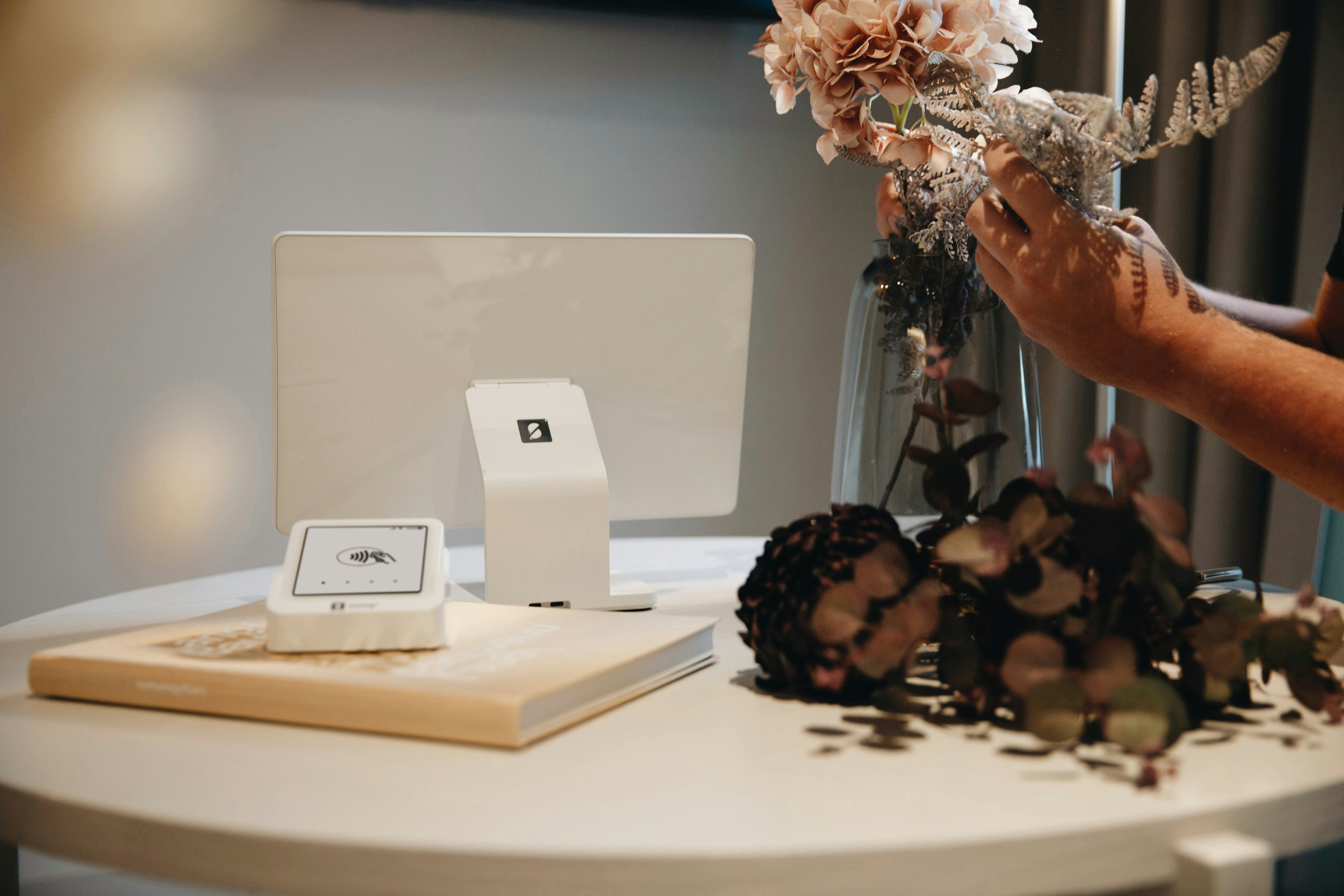 Lease or Buy Card Terminal? Smart Decision Guide with SumUp