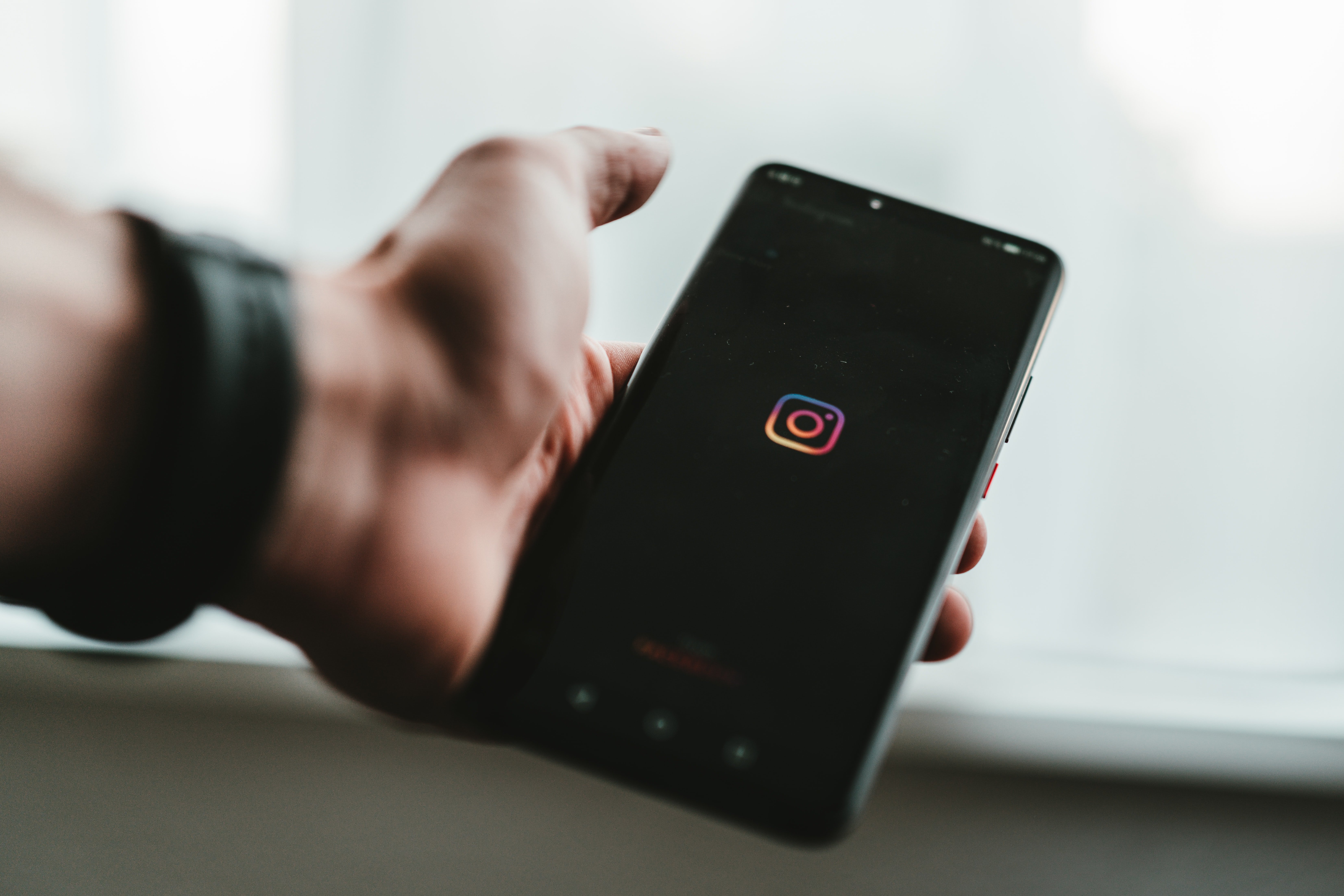 How to Promote Restaurant on Instagram (Top Tips for 2024)