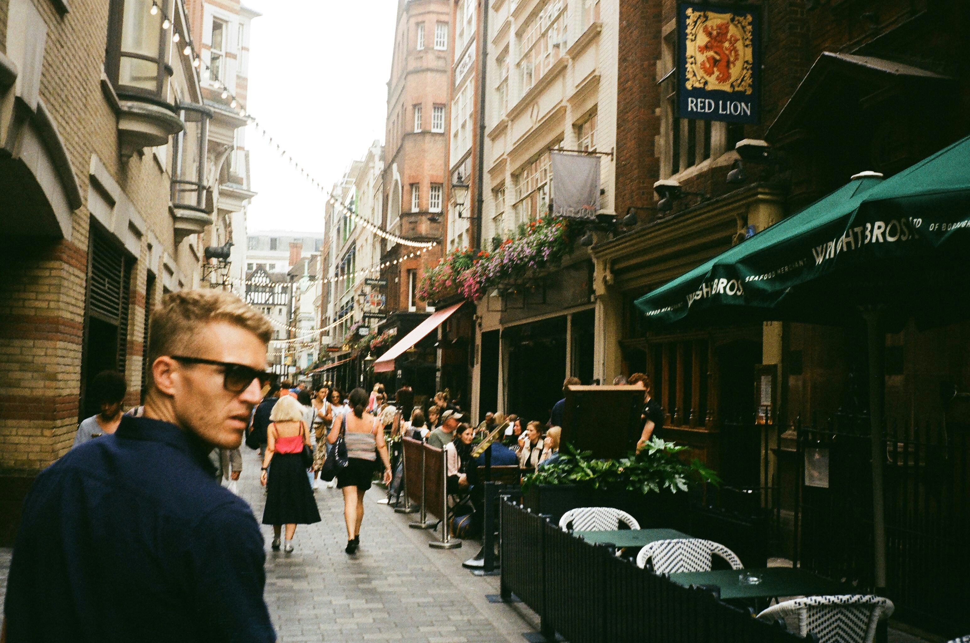 Best London areas for coffee shops: complete location guide - SumUp