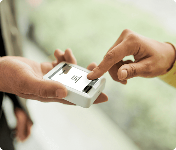 SumUp Solo card reader - accept payments anywhere