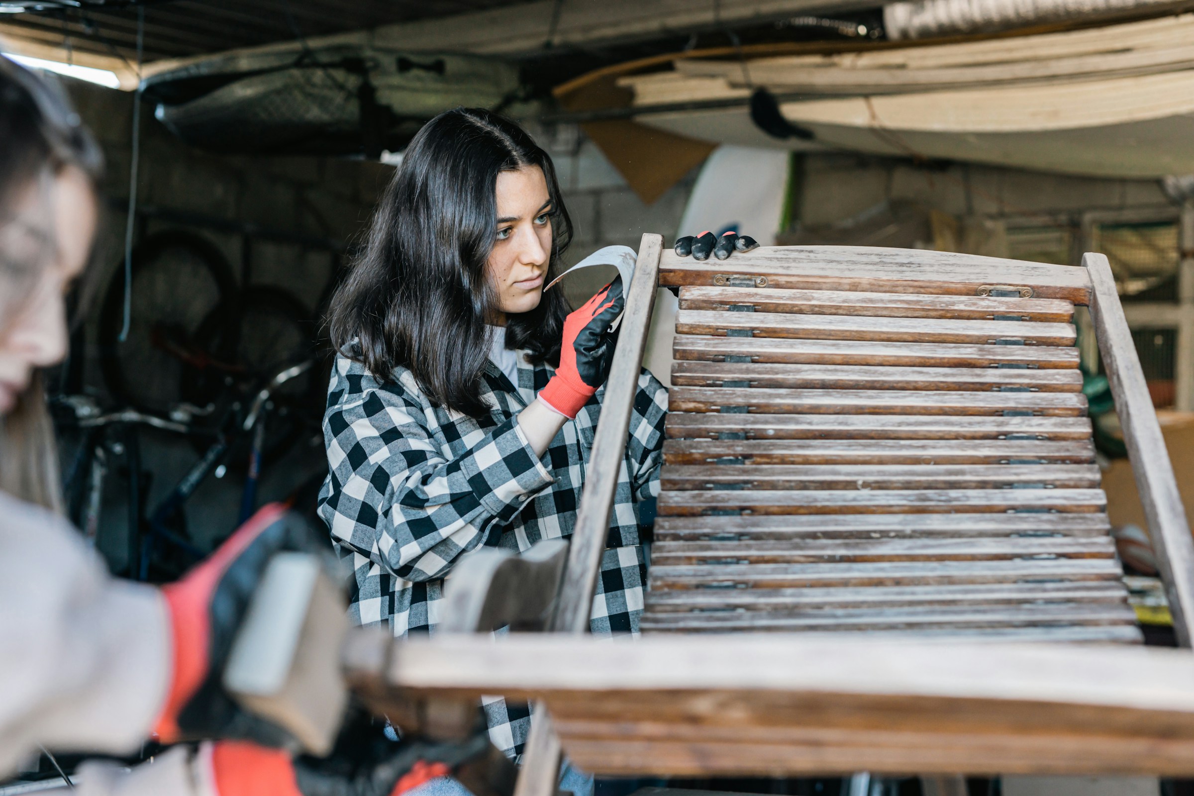 Hobbies That Make Money: 20 Ideas To Inspire You