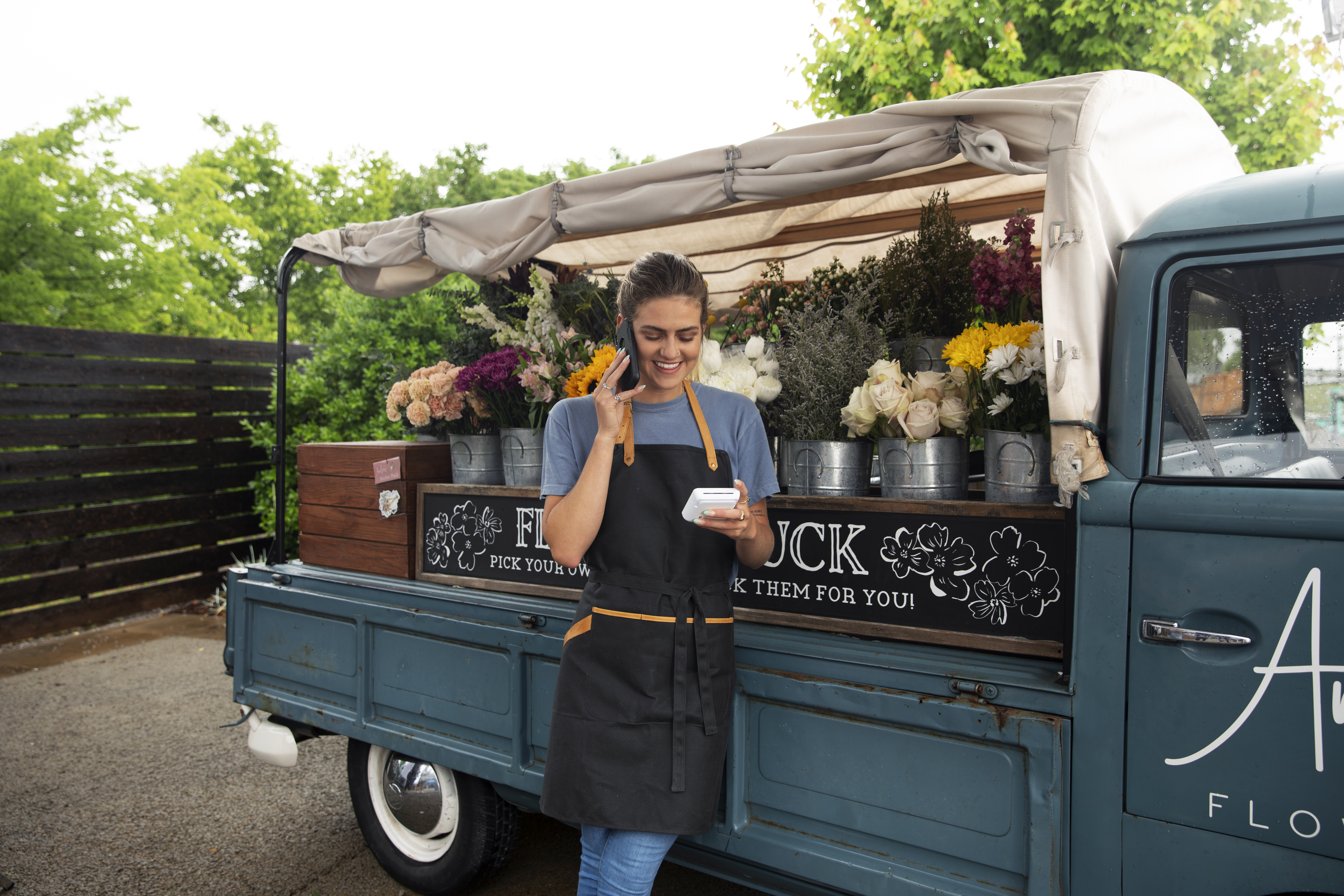 How to Take Secure Deposits for Services | SumUp Business Guide