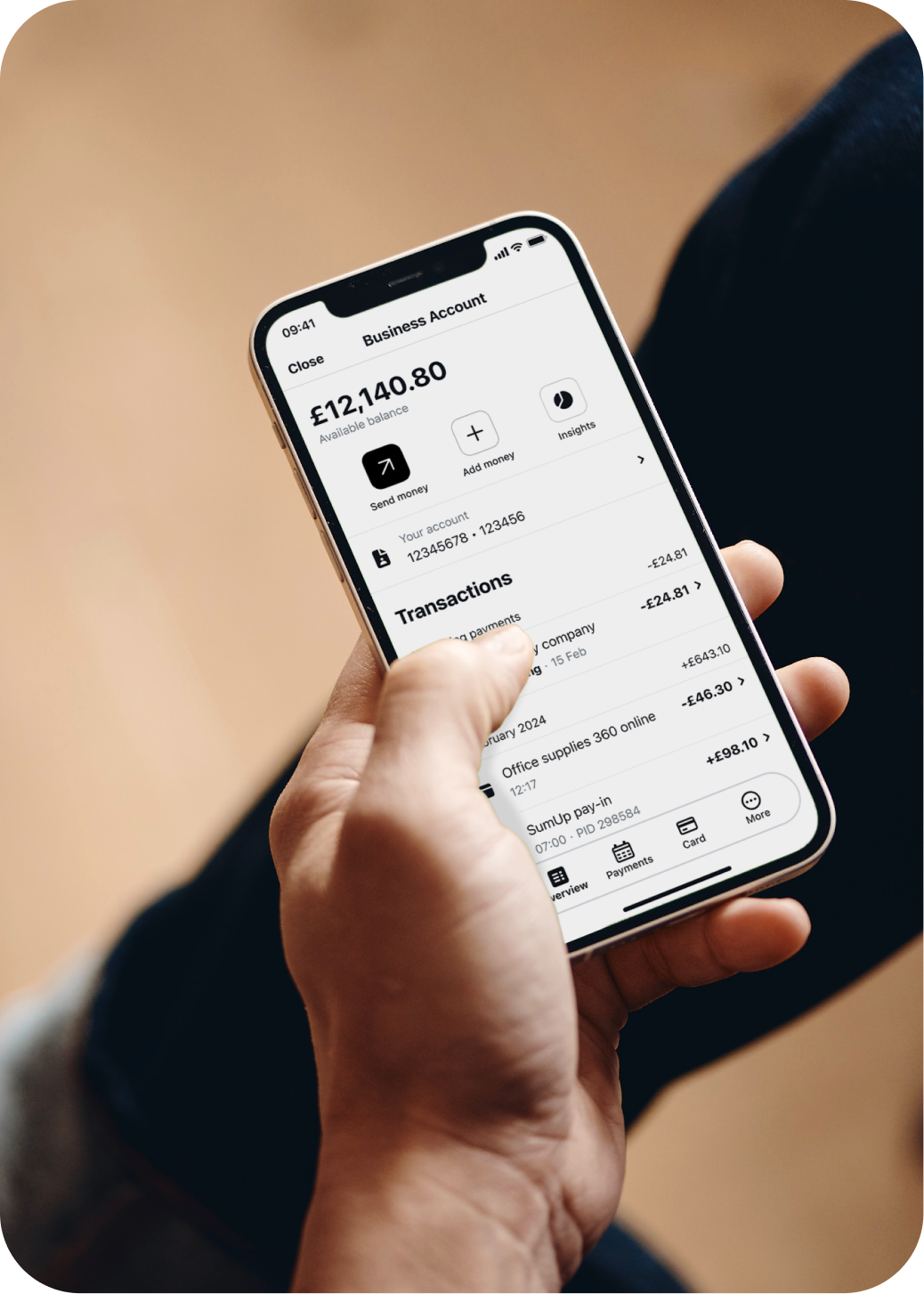 Accept donations with SumUp’s card readers for charities