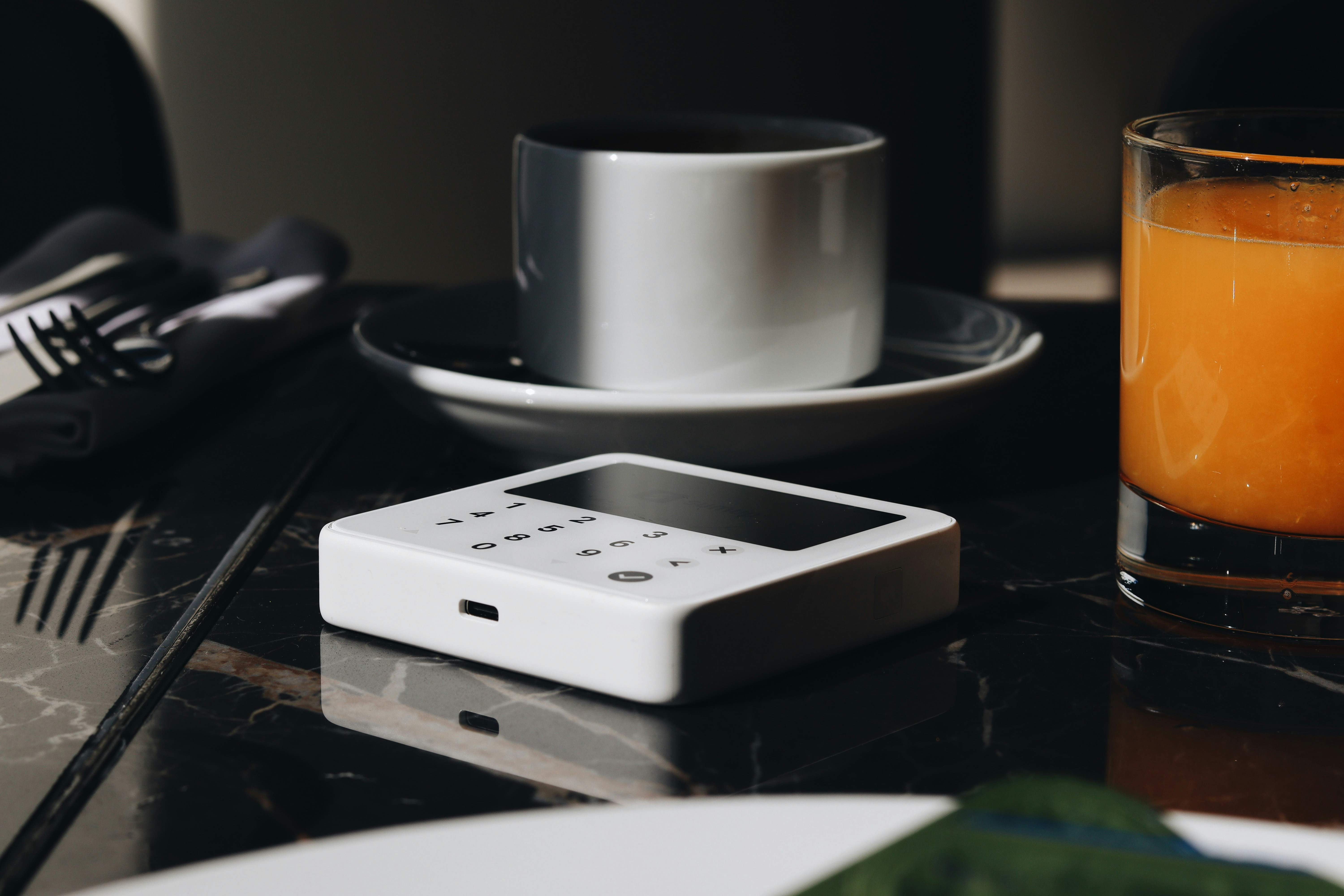 How to Use Your SumUp Solo Reader On the Go