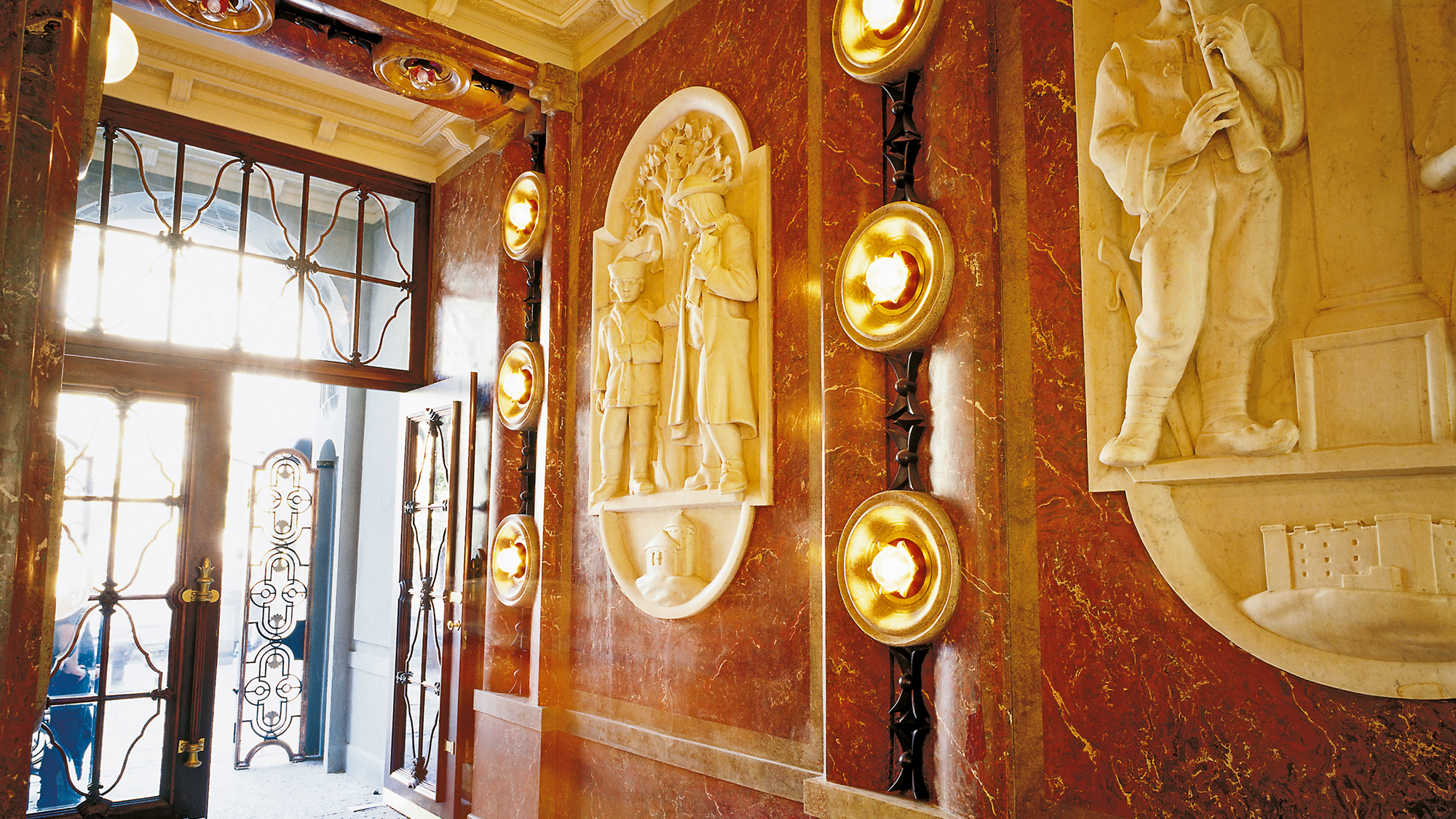 Take a short trip to Prague - book a Hapimag apartment