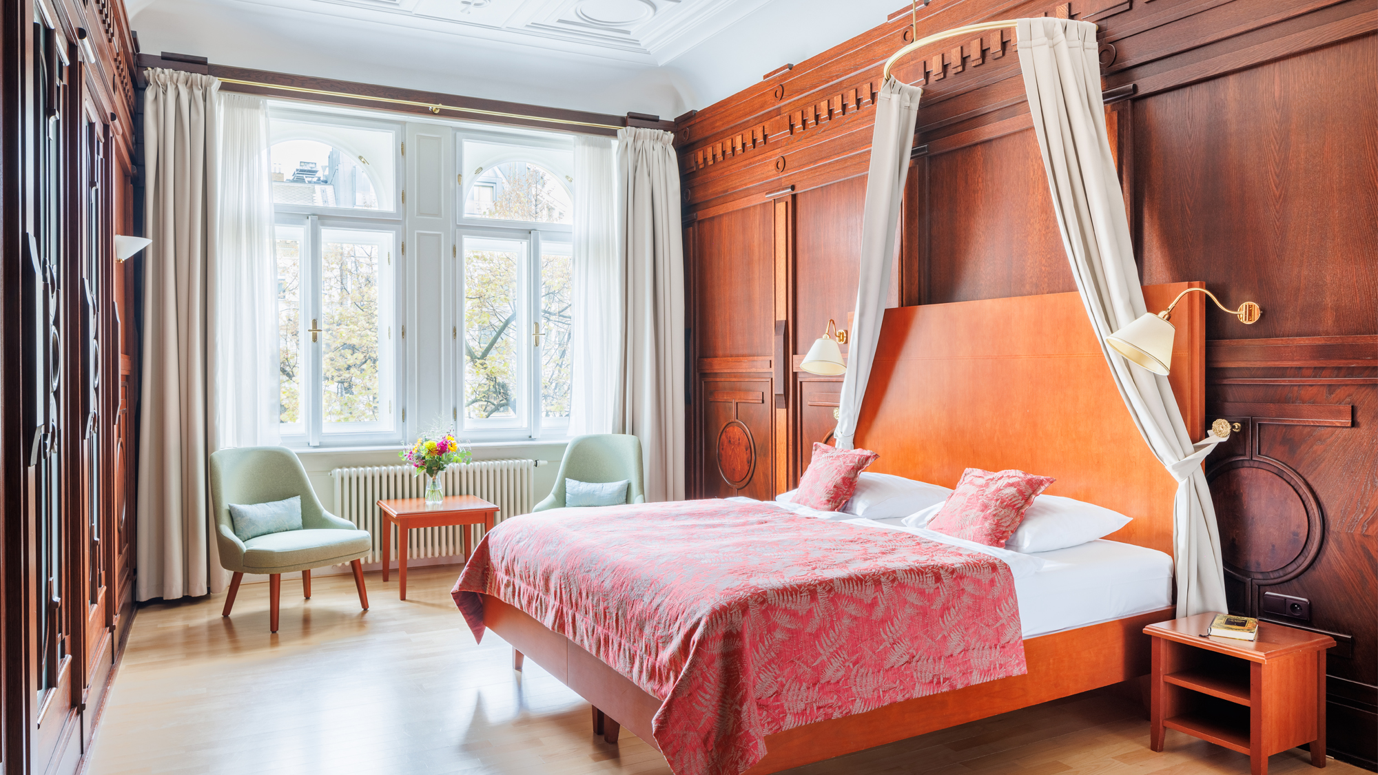 Take a short trip to Prague - book a Hapimag apartment
