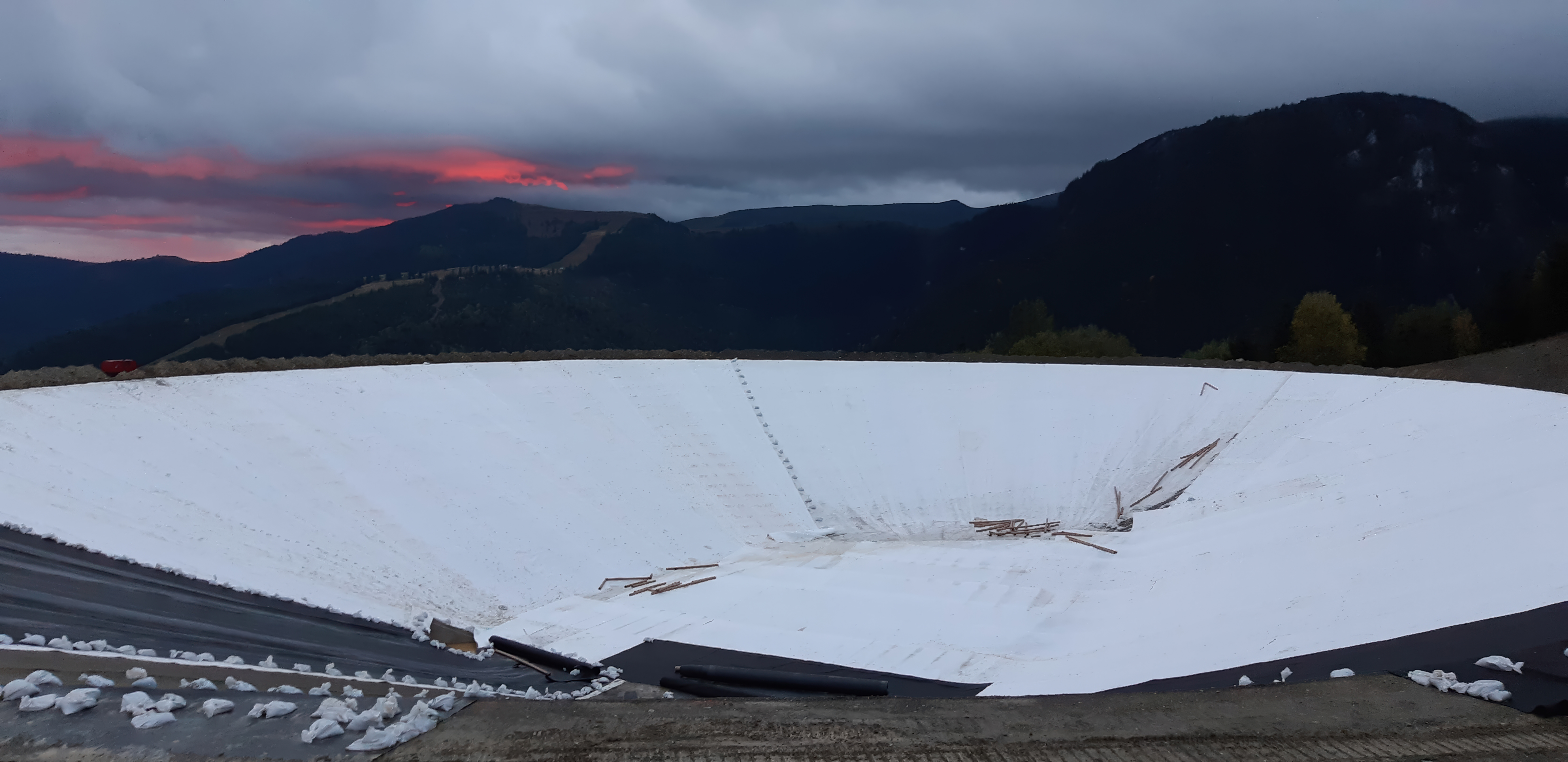 CASE STUDY | Borșa ski slope artificial lake with geomembrane lining ...