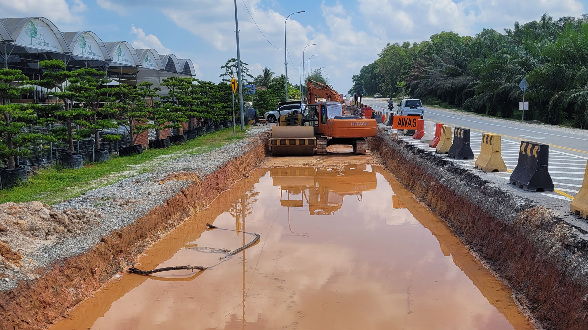CASE STUDY | Reconstructing Jalan Kampung Lombong road | Solmax