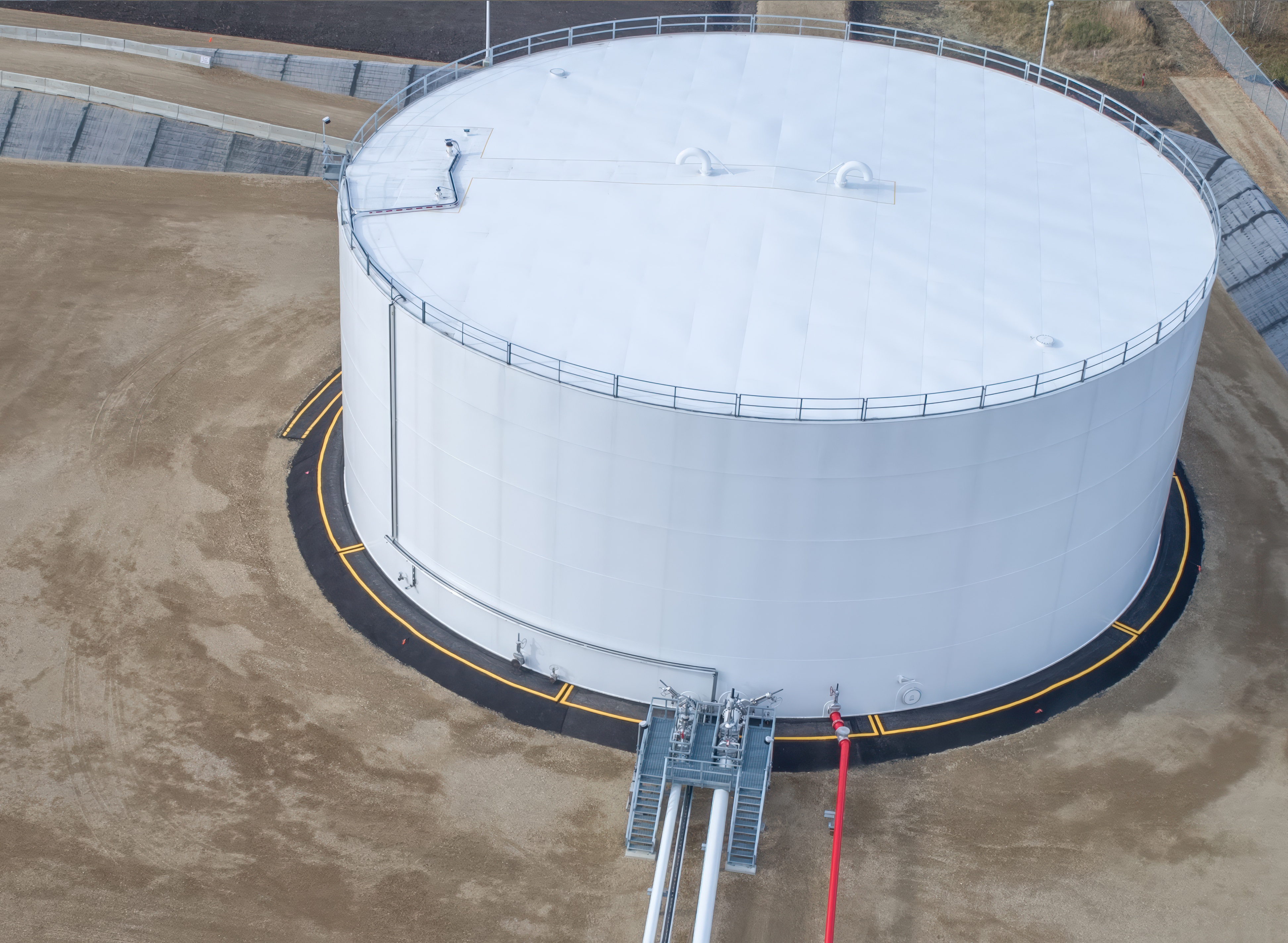 CASE STUDY | Reinforced soil foundation for diesel tank | Solmax