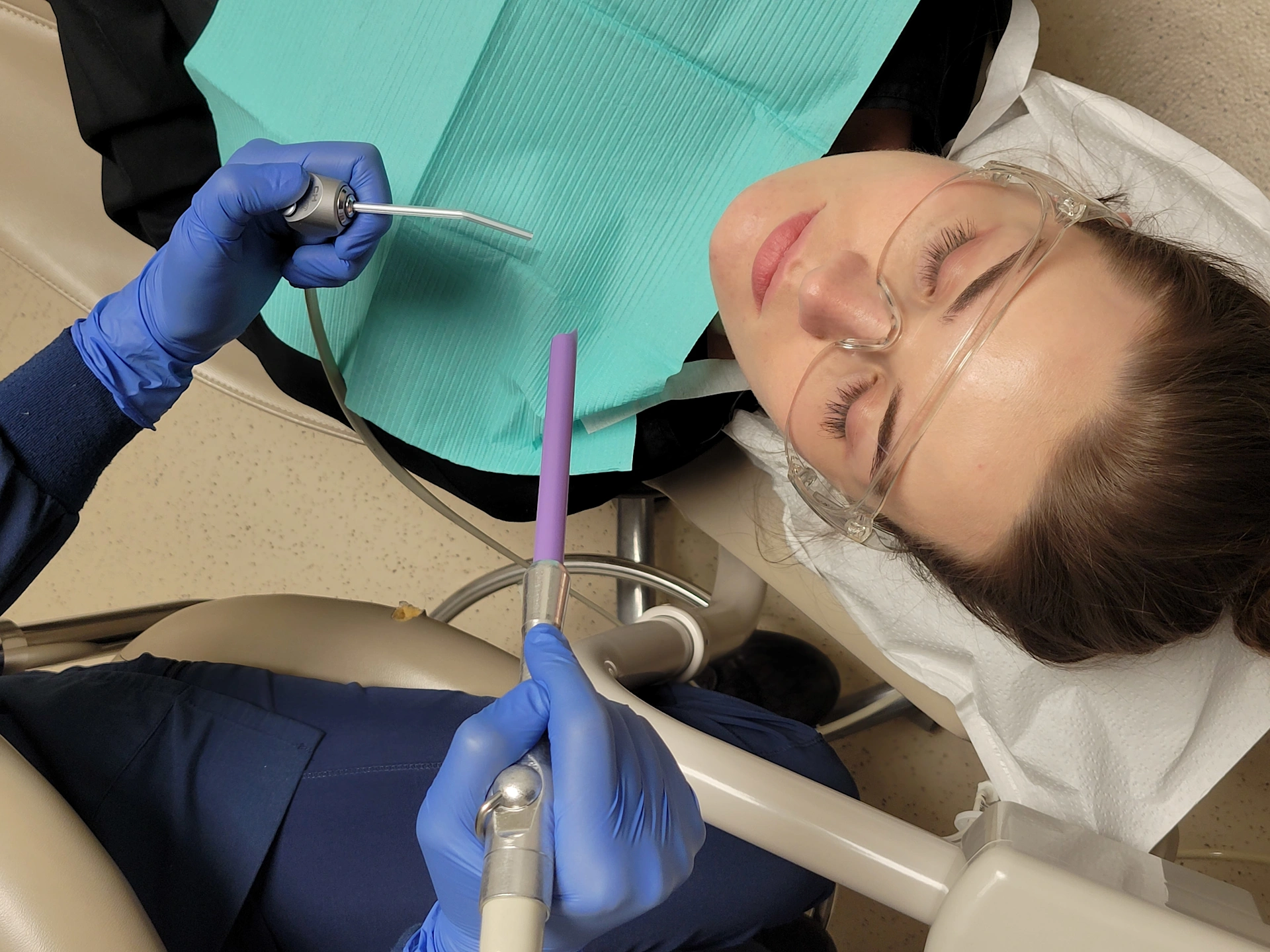 The Single-handed Transfer - The Concepts of Four-handed Dentistry ...