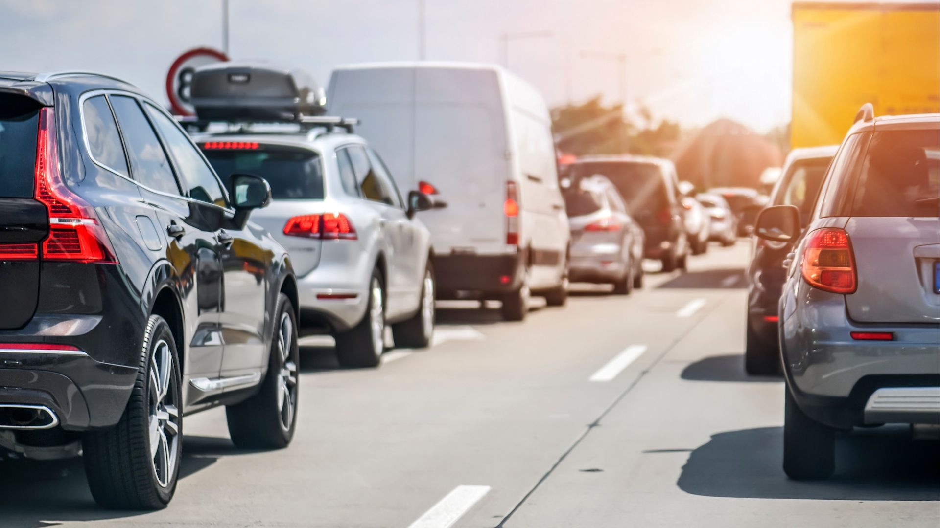 Warum entsteht ein Stau? | Runter vom Gas