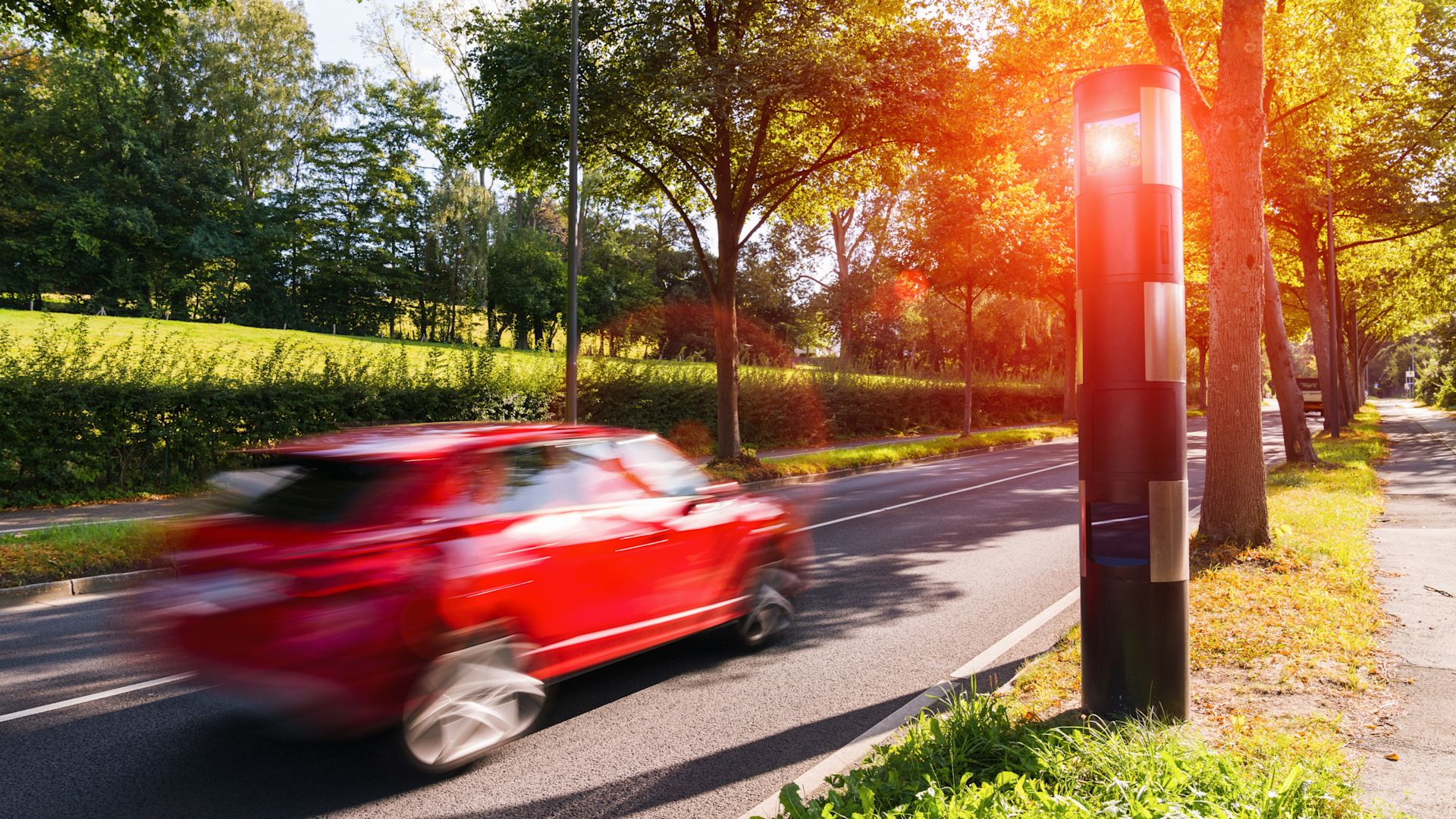 Blitzer sorgen für Verkehrssicherheit | Runter vom Gas
