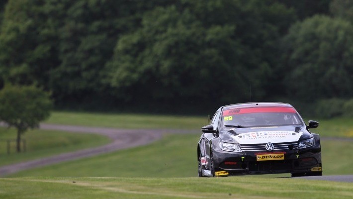 Watch live BTCC racing from Oulton Park on ITV4 | British Touring Car ...