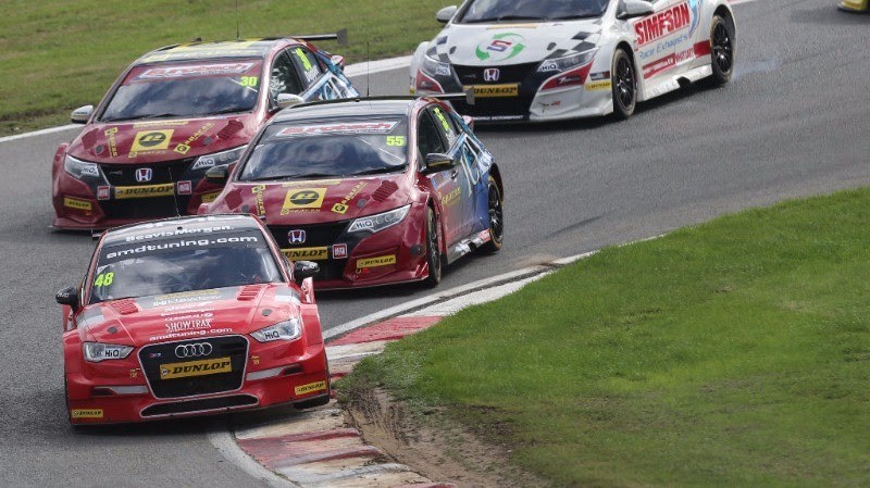 Jackson re-signs with AmD | British Touring Car Championship