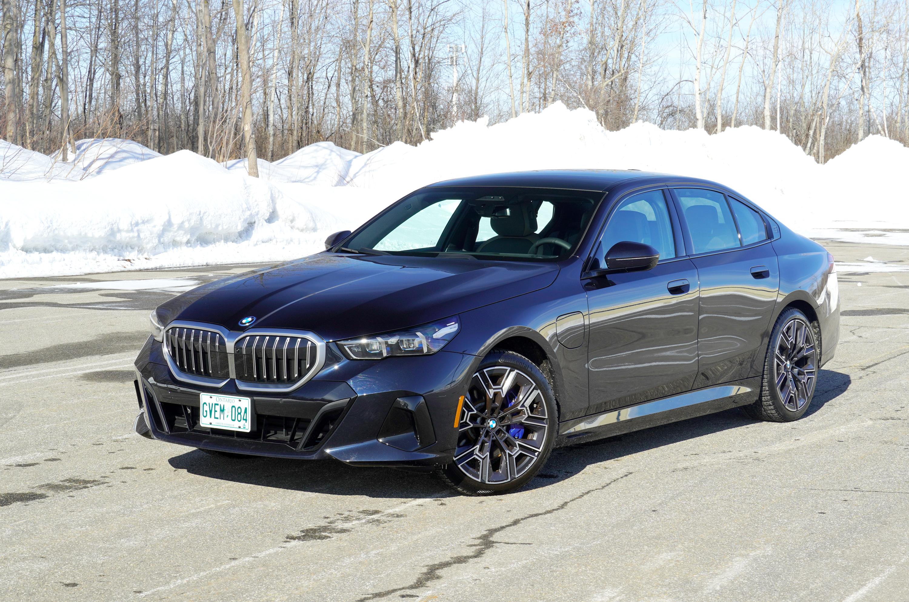 BMW 550e xDrive 2025 : essai routier - AutoHebdo.net