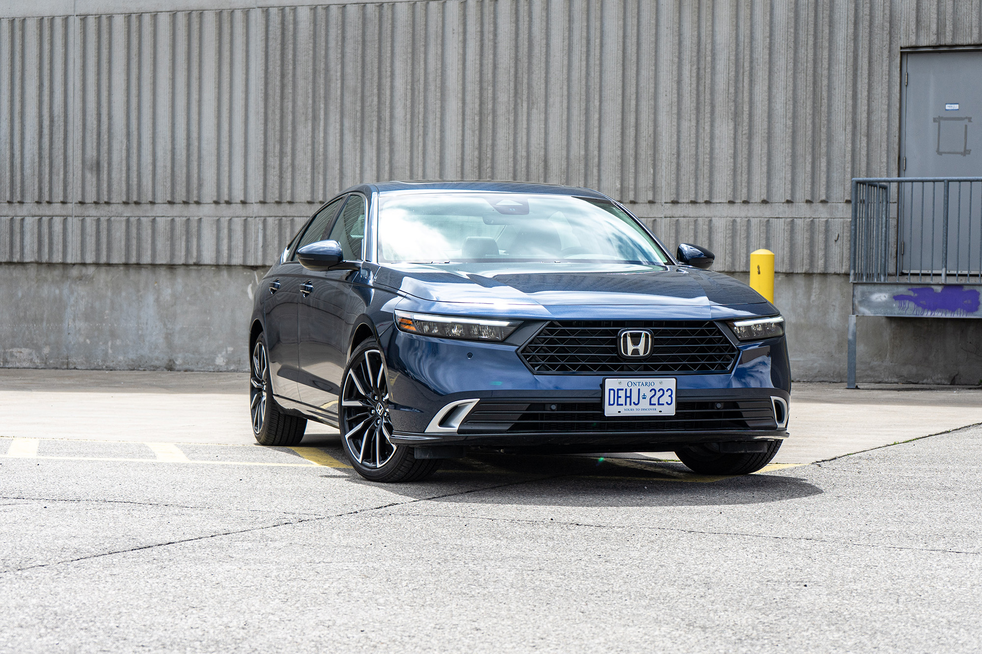 2025 Honda Accord Hybrid Review - AutoTrader.ca