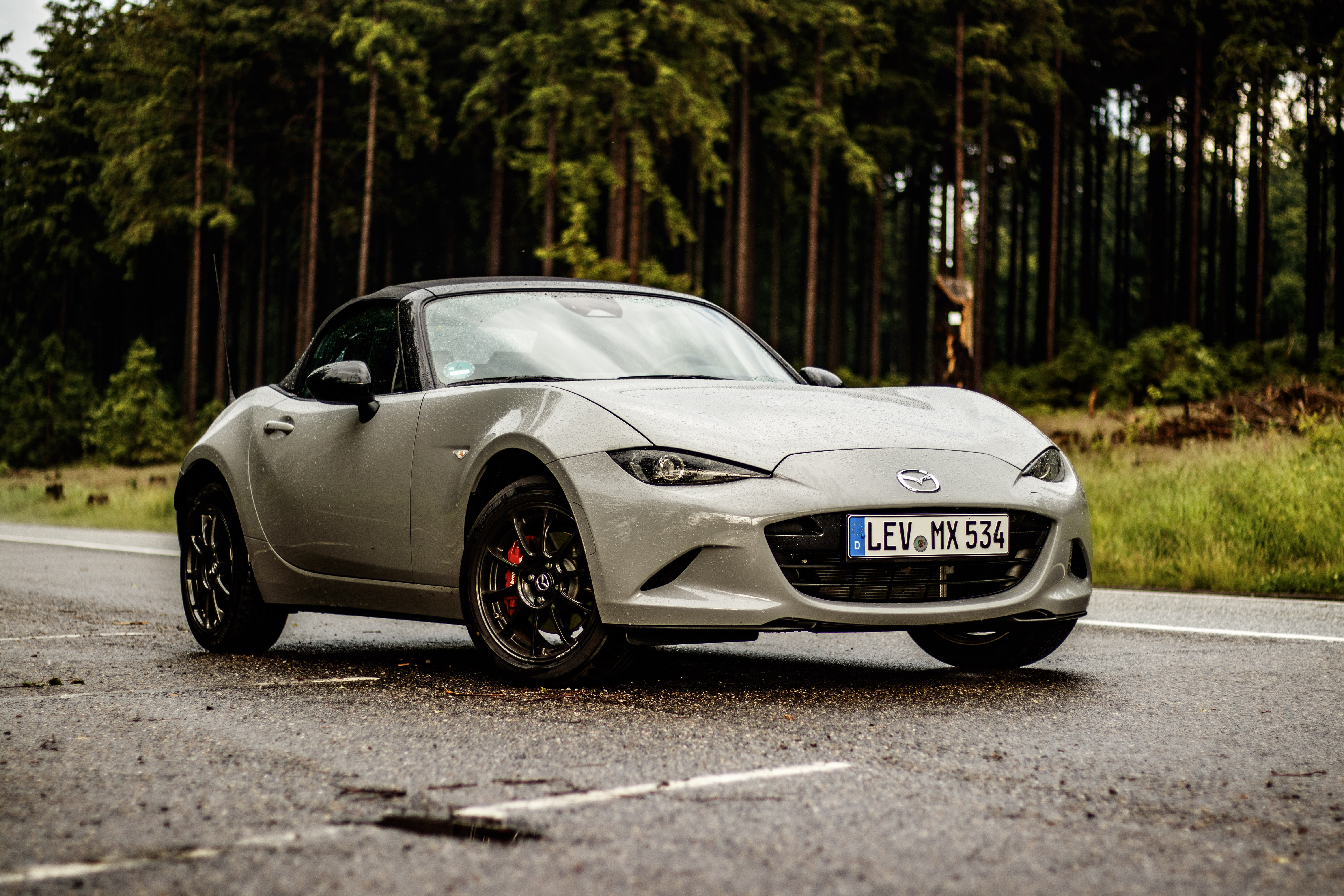 Test Mazda MX-5 Roadster Homura (2025): Der letzte echte Roadster ...