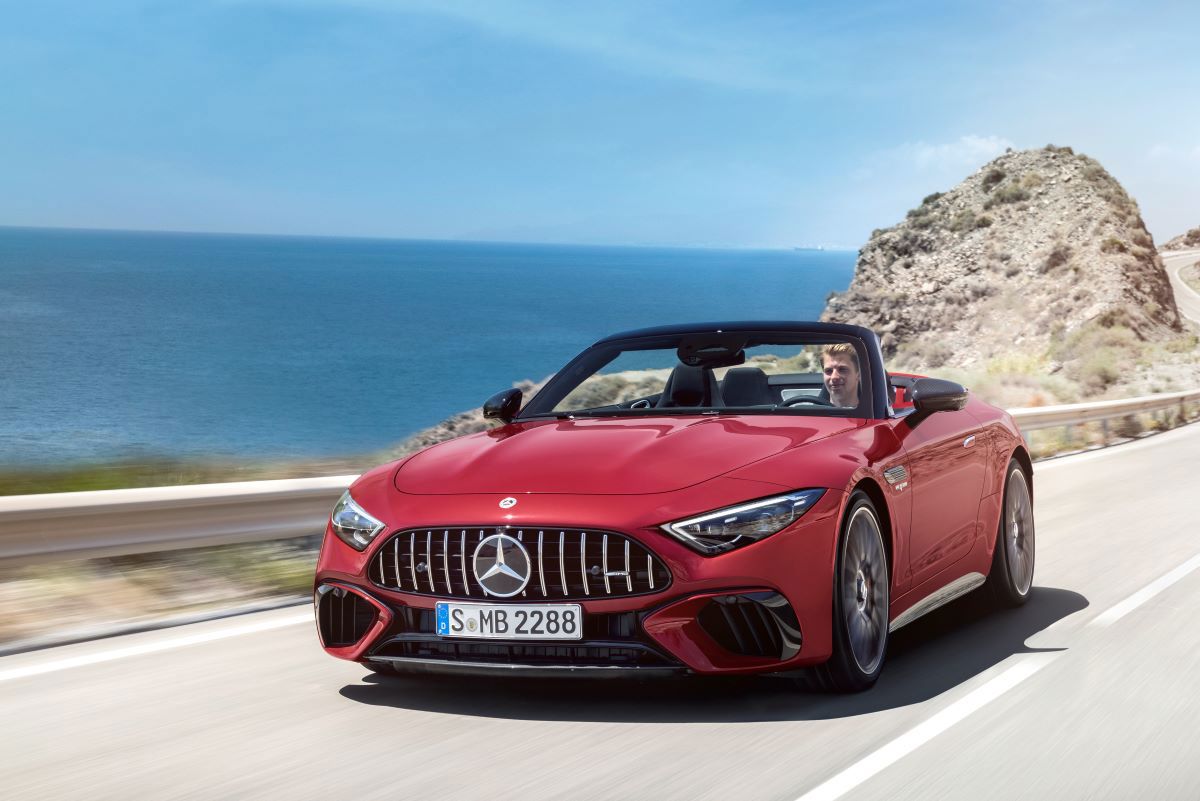 New 2022 Mercedes-AMG SL 63 Coming to Canada with 4.0L V8, Soft-Top Ro ...