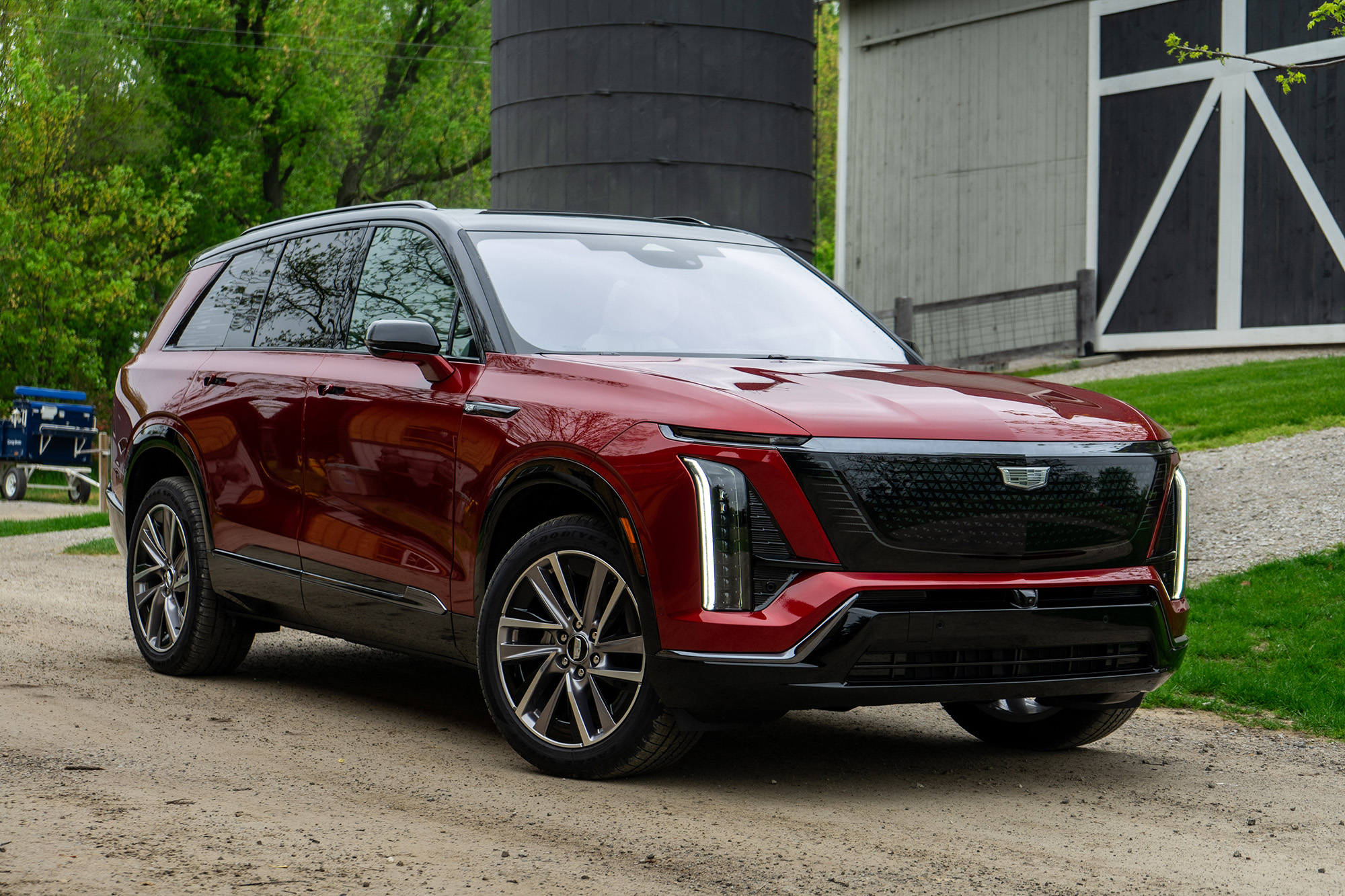 2026 Cadillac Vistiq First Drive Review - AutoTrader.ca