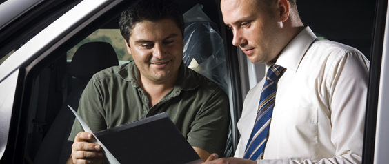 Wat te doen bij verdacht contact met de verkoper - AutoScout24