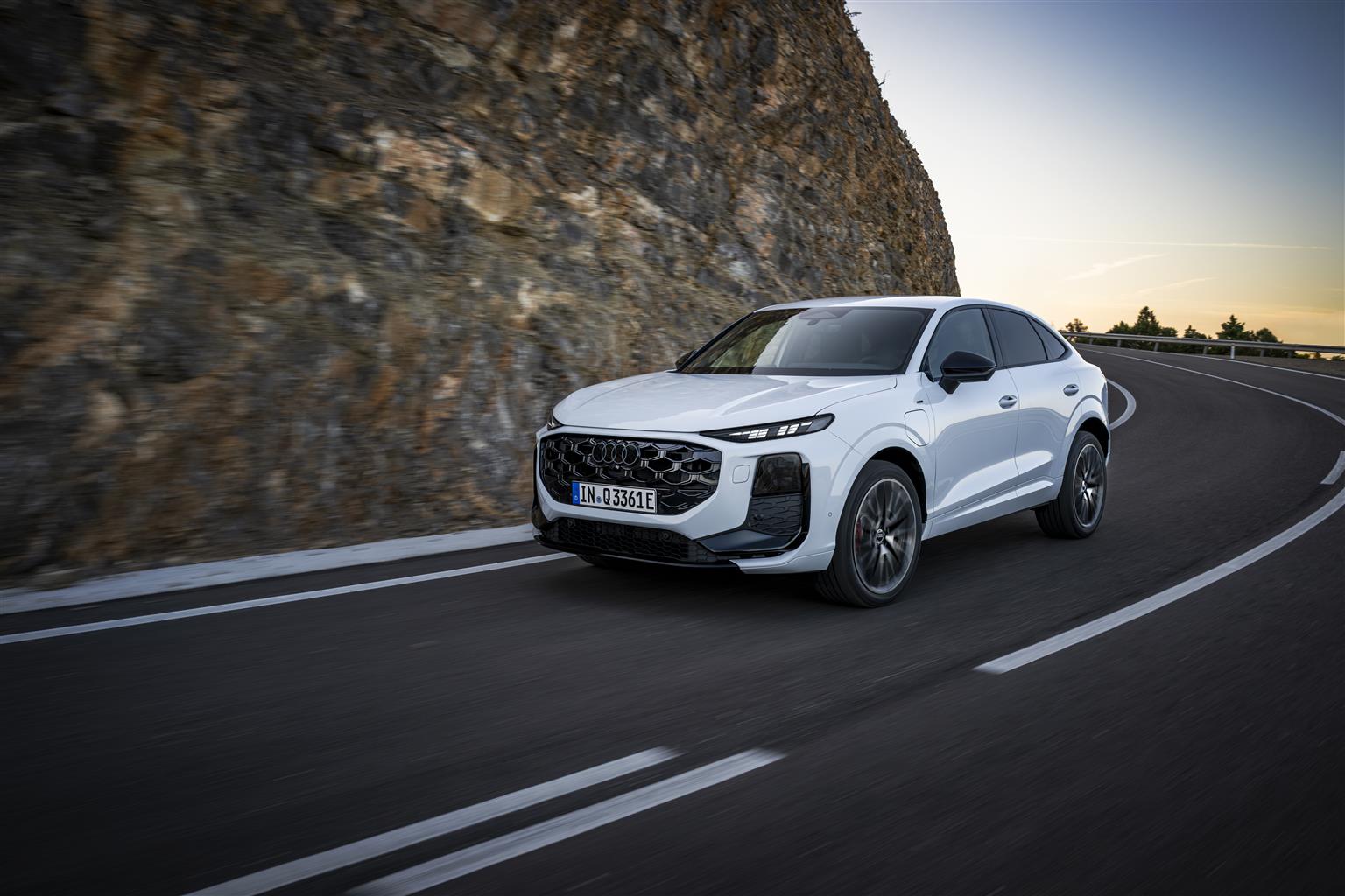 Nuova Audi Q3 Sportback: seconda generazione del SUV coupé compatto - AutoScout24