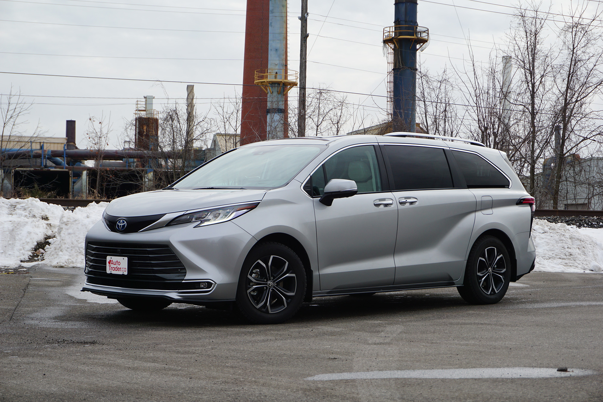 2026 Best Minivan: Toyota Sienna - AutoTrader.ca