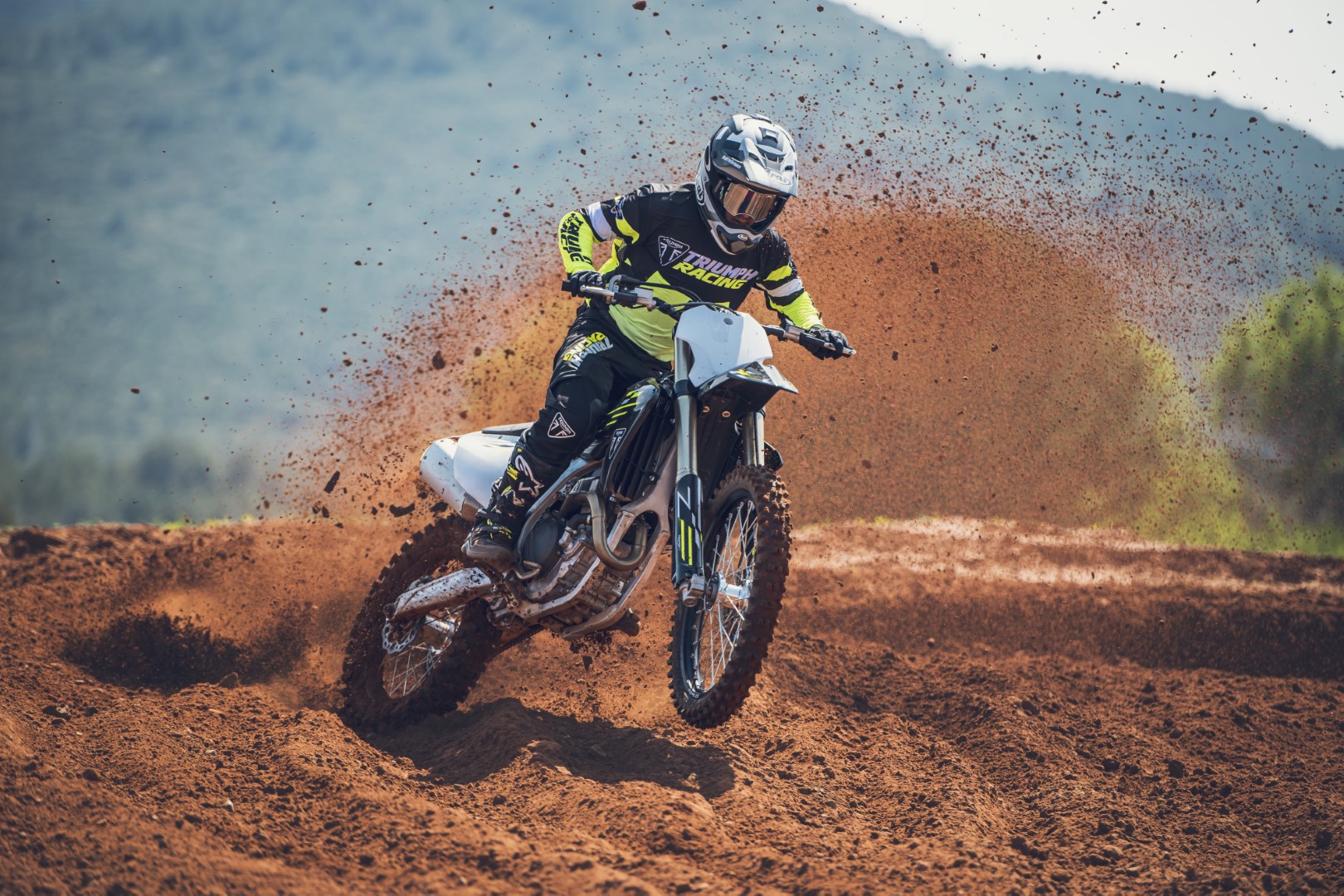 Triumph Announces Updates To TF 250-X Motocross Model - AutoTrader.ca