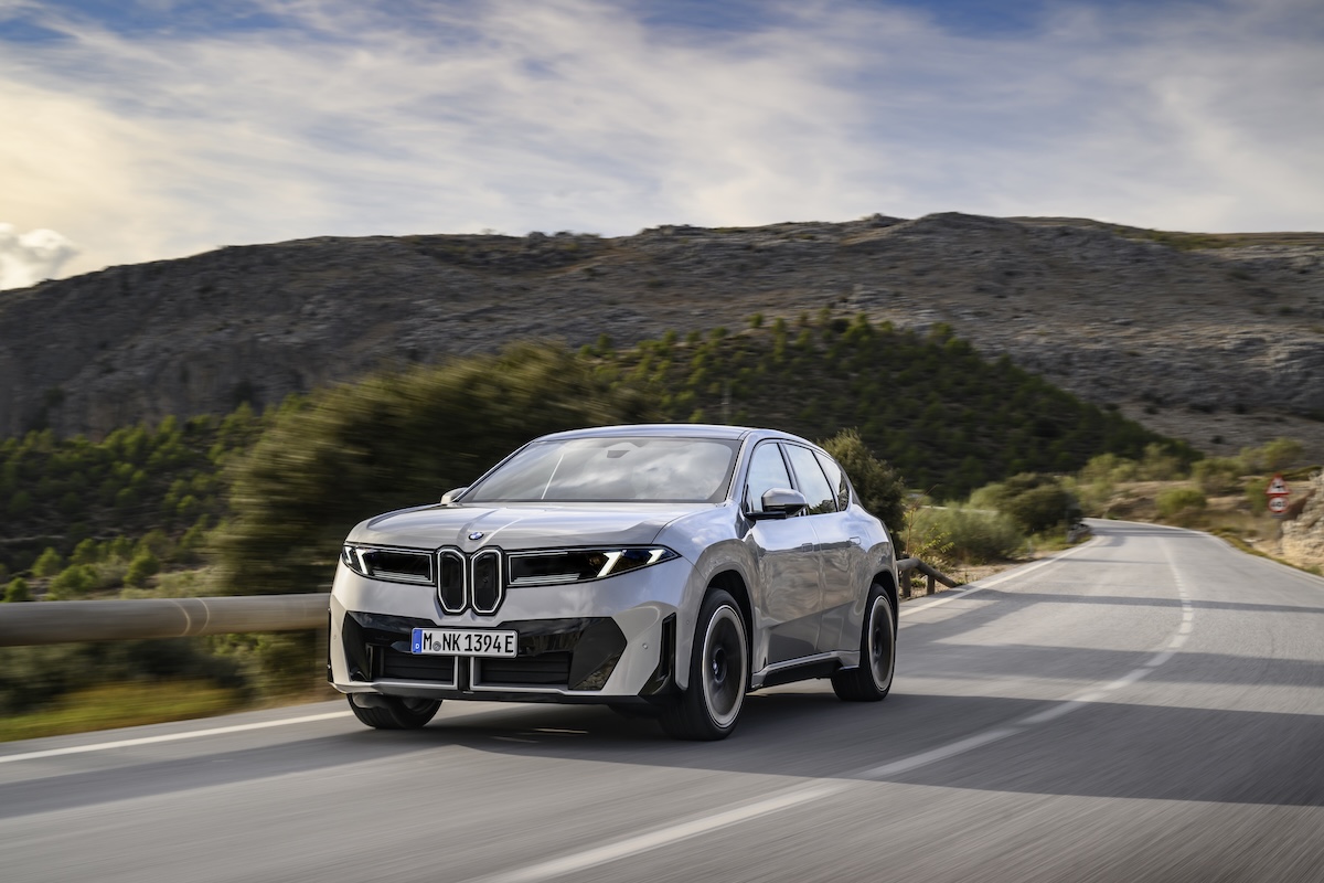 Essai : BMW iX3, la nouvelle référence (2025) - AutoScout24