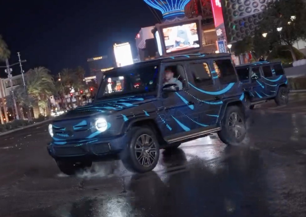 Le Mercedes Classe G électrique démontre son « G-Turn » à Las Vegas ...