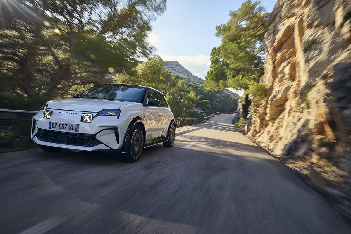 Test: Alpine A290, elektrisch maar nog steeds een bommetje! (2025 ...